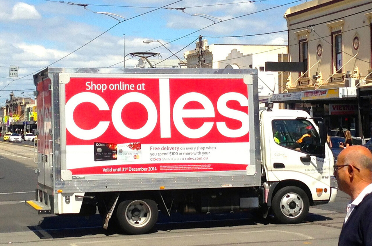 1.5:1 Scale Euro Fuso Canter Coles cargo van Minecraft Map