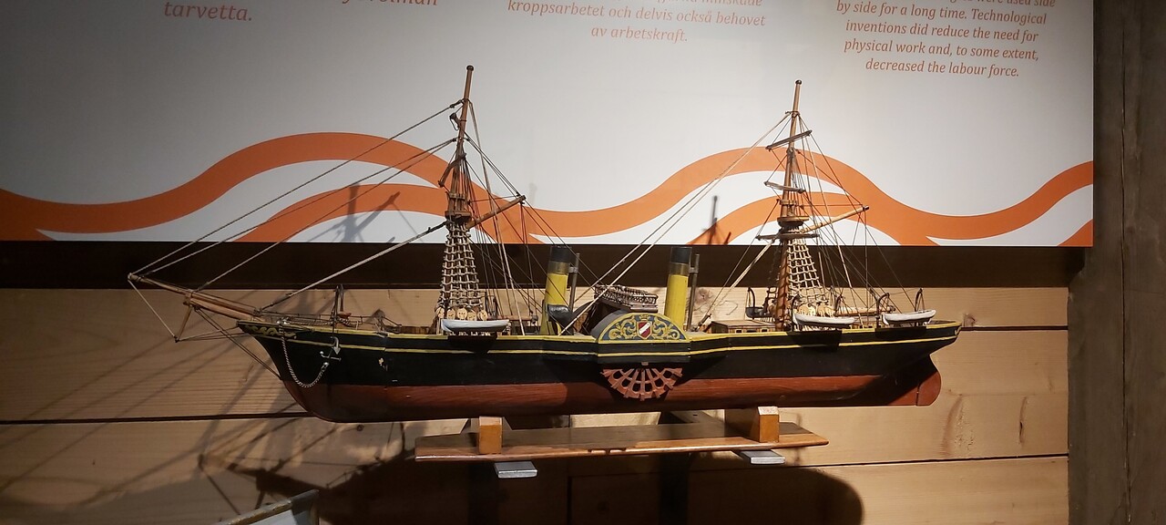 Russian Paddle Steamer Minecraft Map