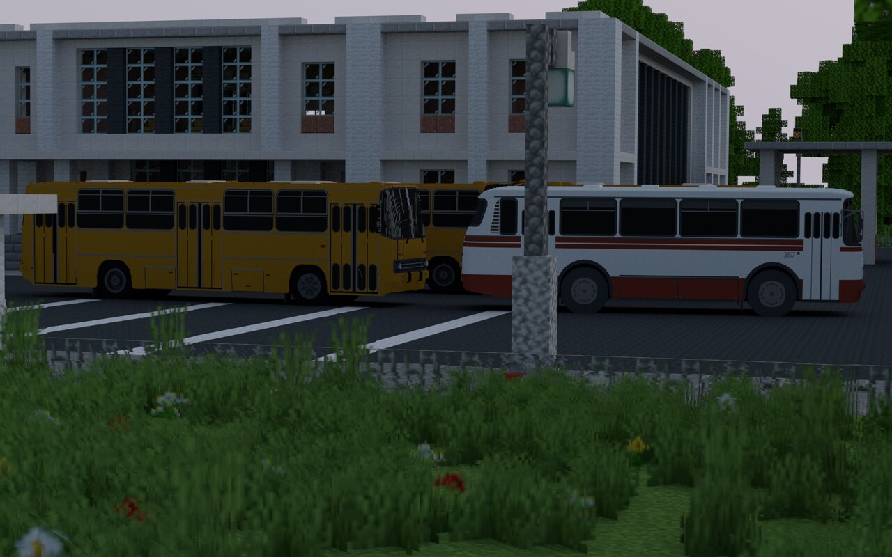 LAZ-695N and some remake of Ikaruses (260 and 280) Minecraft Map