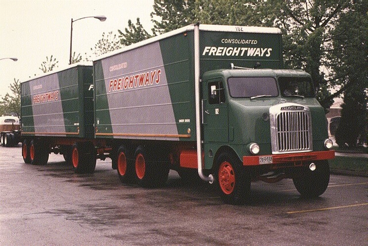 1.5:1 Scale 1947 Consolidated Freightways Freightliner Tandem Truck ...