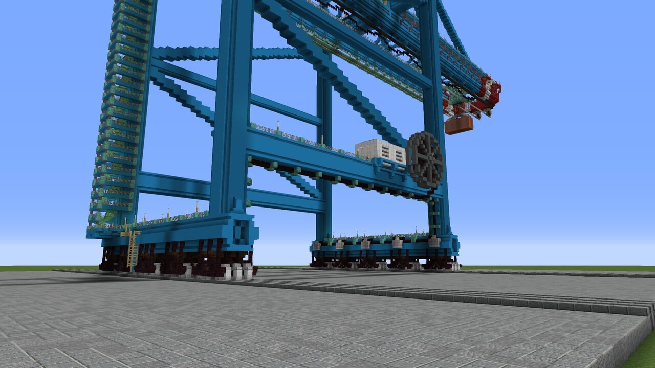 Gantry port crane (STS) Minecraft Map