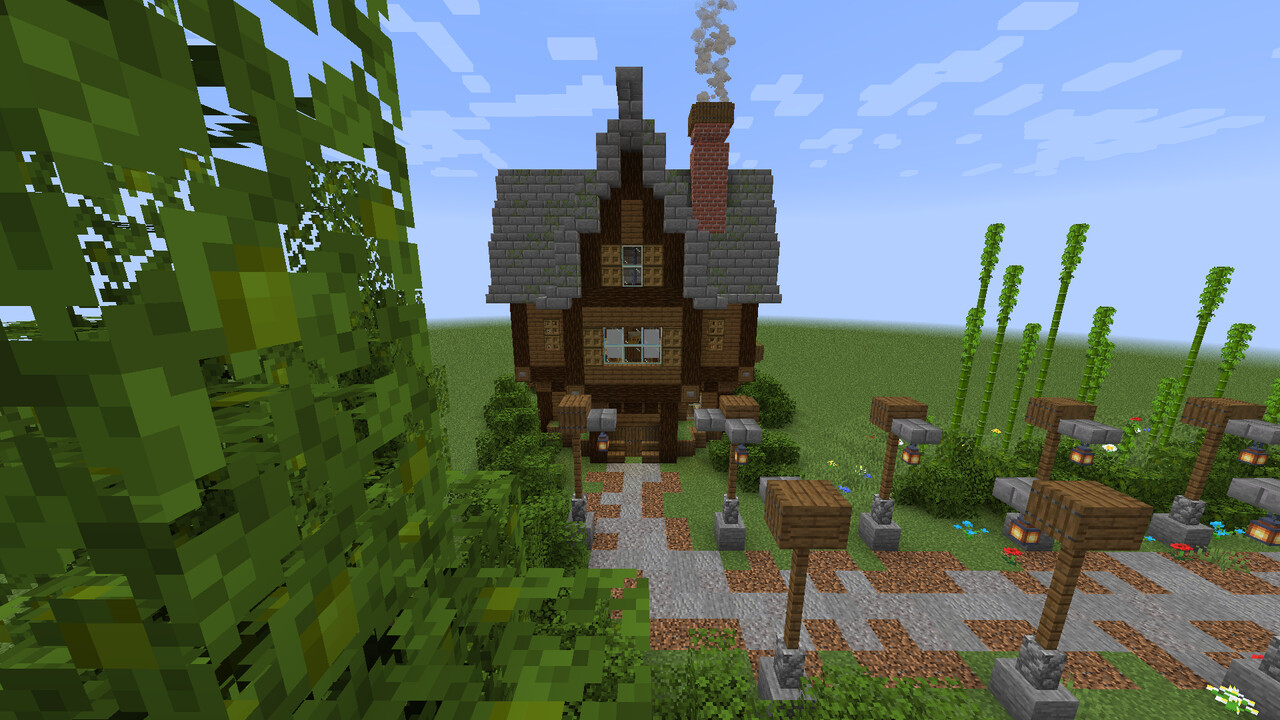 Old house with beautiful walk way Minecraft Map