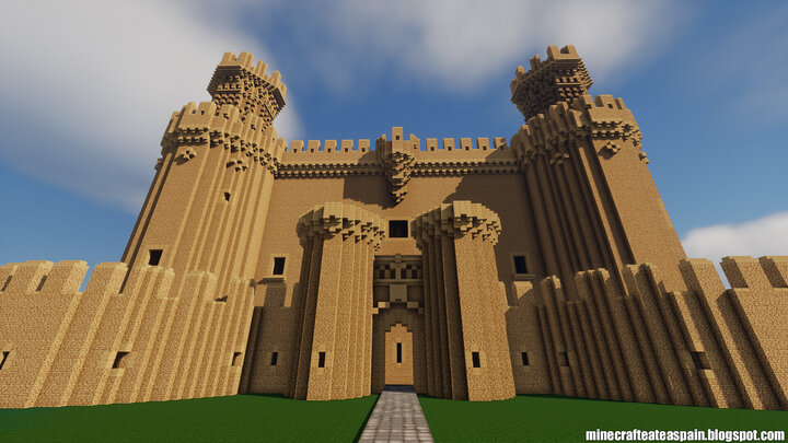 Minecraft replica of the Castle of Manzanares el Real, Madrid, Spain ...