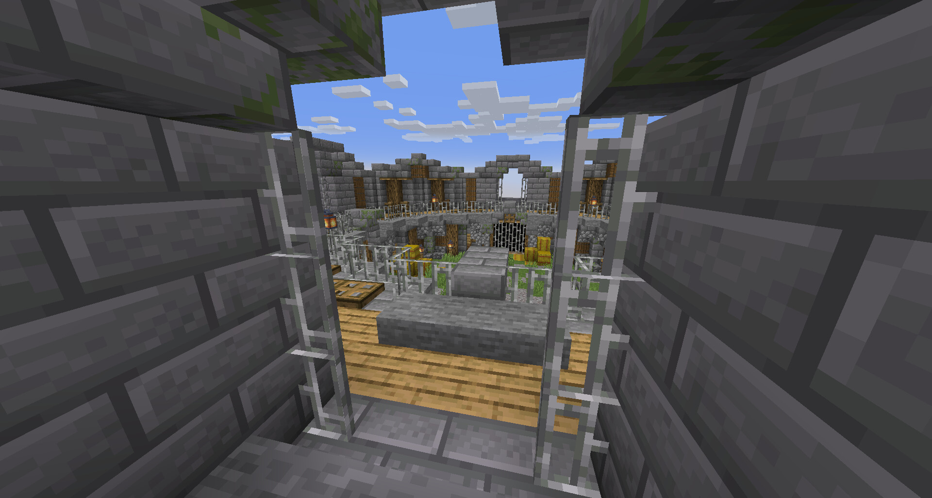 Small Medieval Arena Minecraft Map