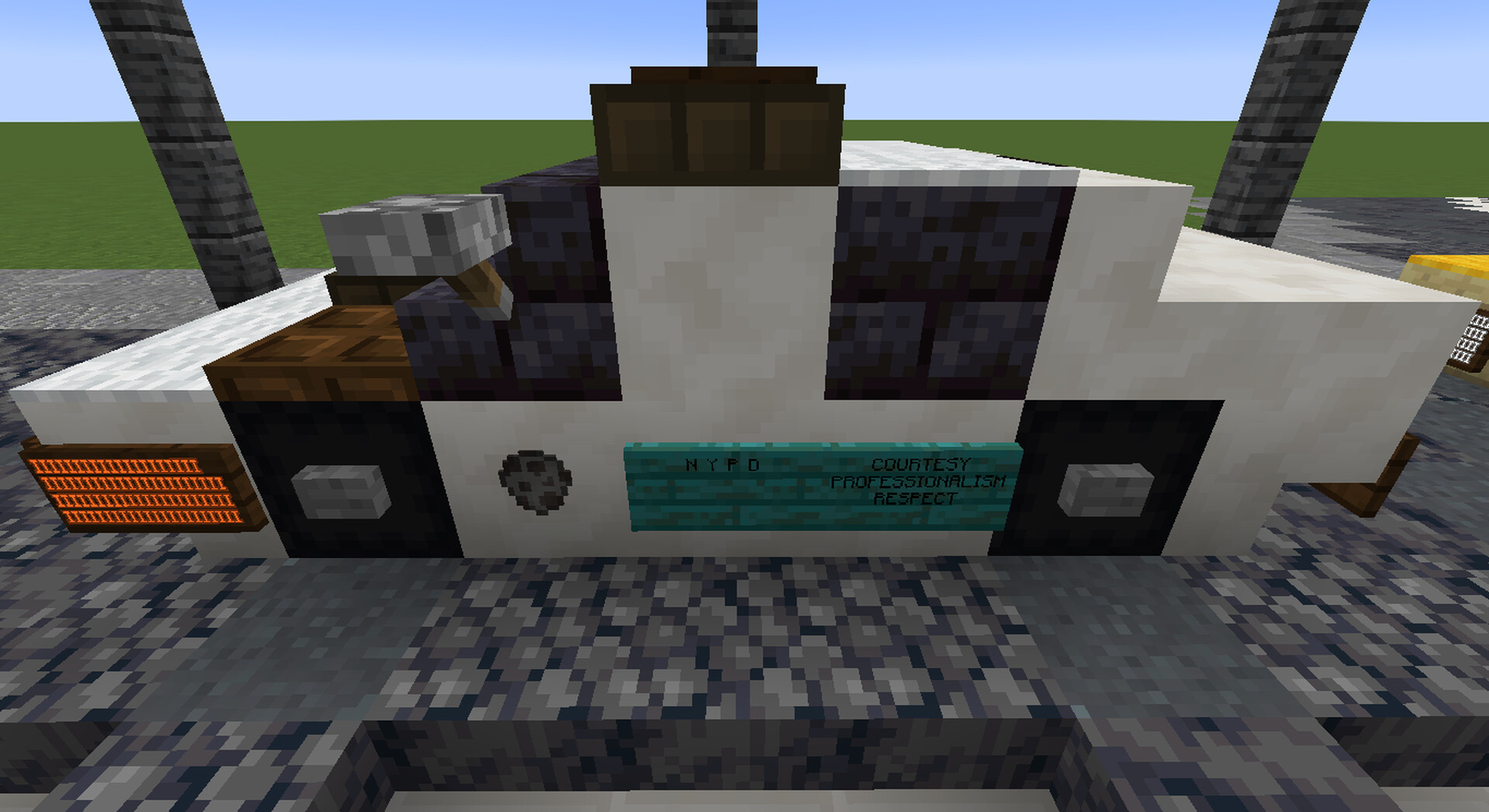 2004 Ford Crown Victoria NYPD Livery 1:5:1 Scale Minecraft Map