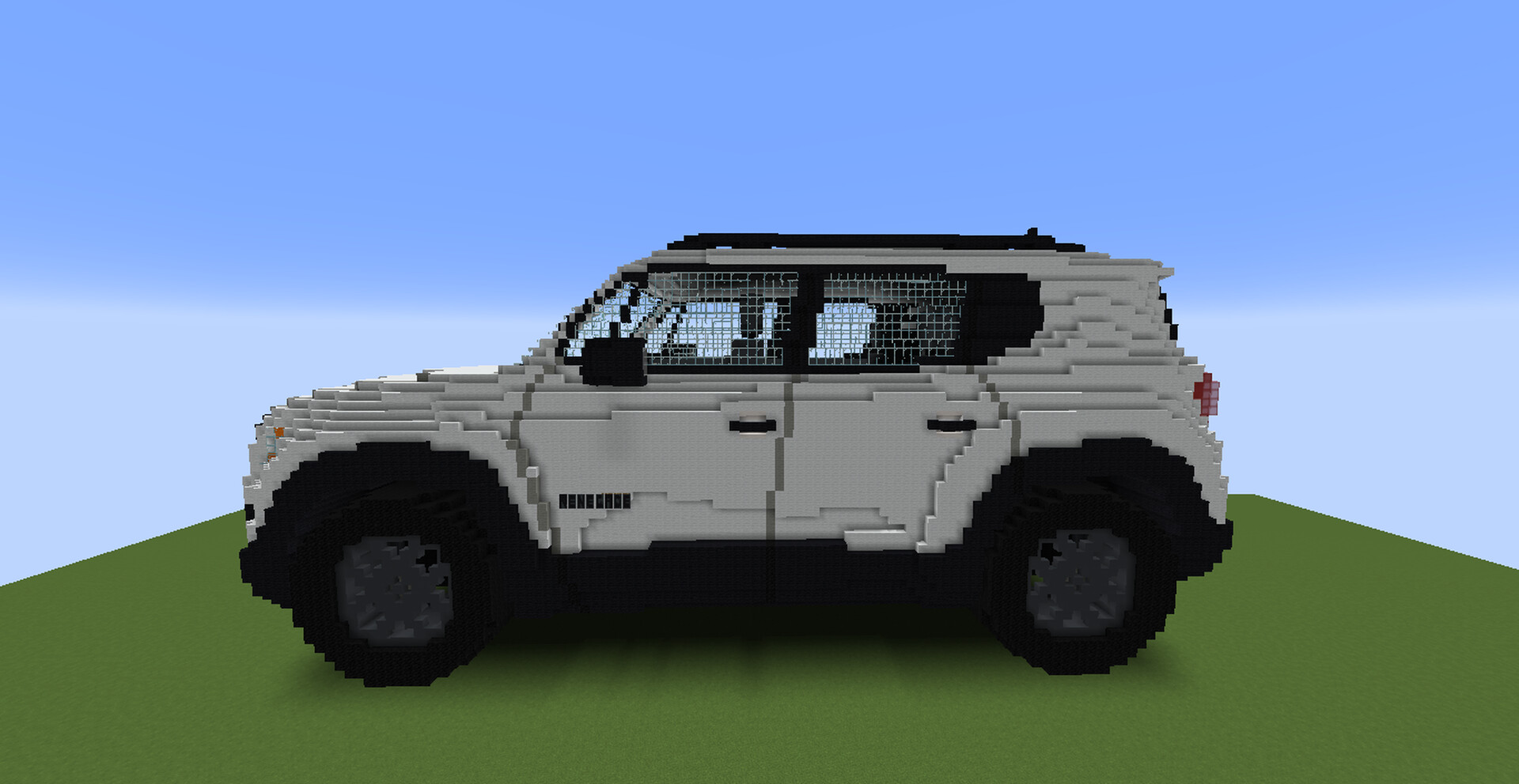 Jeep Renegade 80th Anniversary (1:1 Real Life Size) Minecraft Map