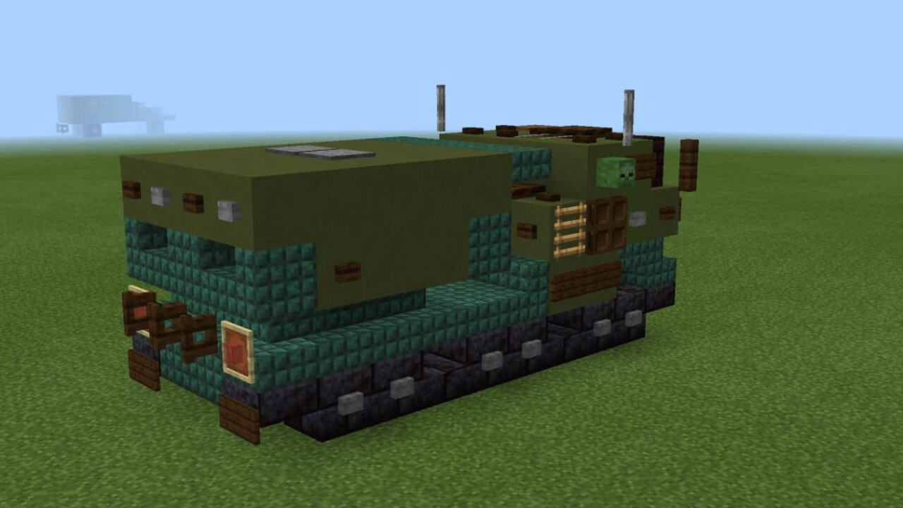 1.5:1 scale M-270 MLRS Minecraft Map