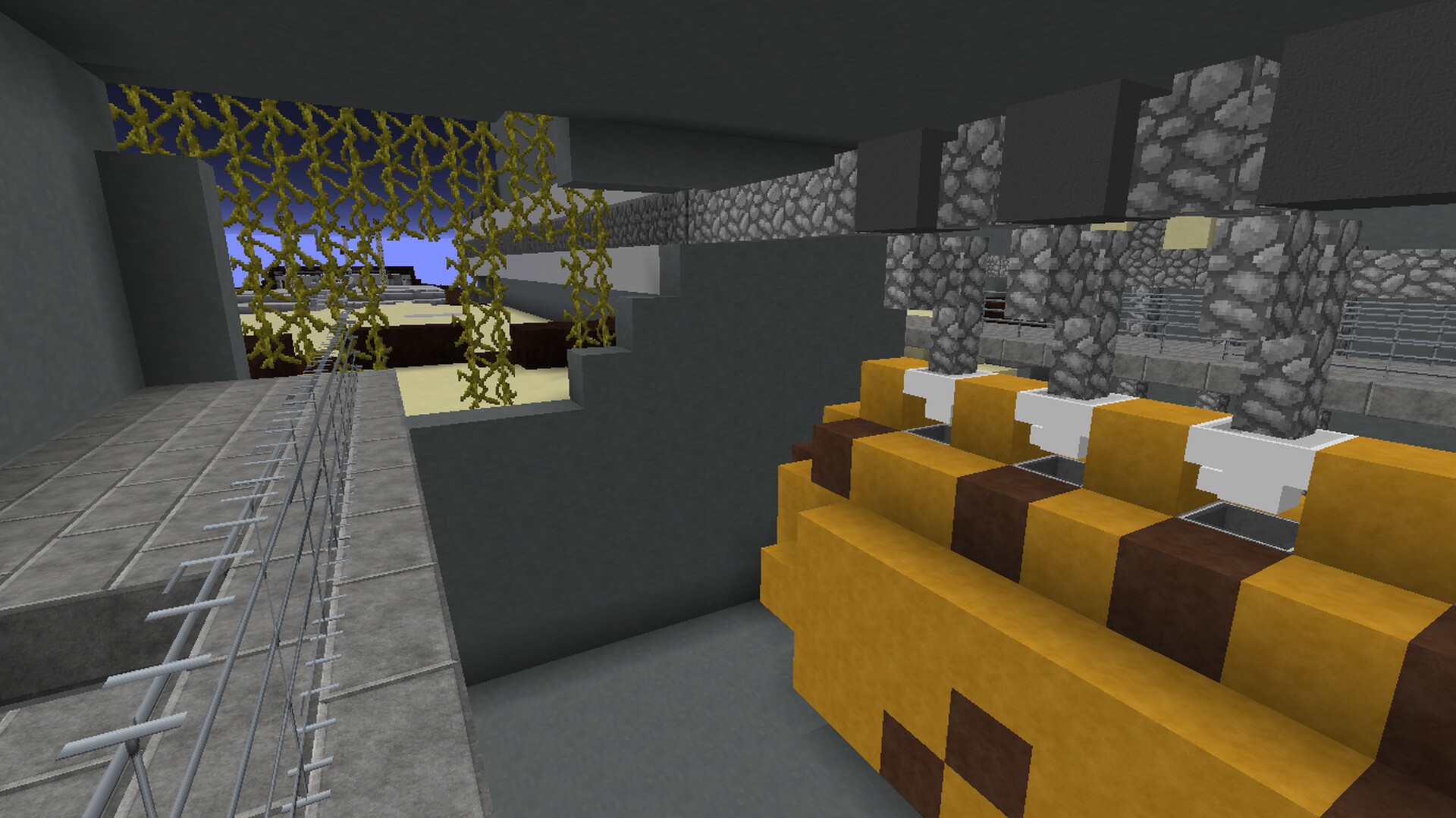 Stranded Tanker (Decaying version) Minecraft Map