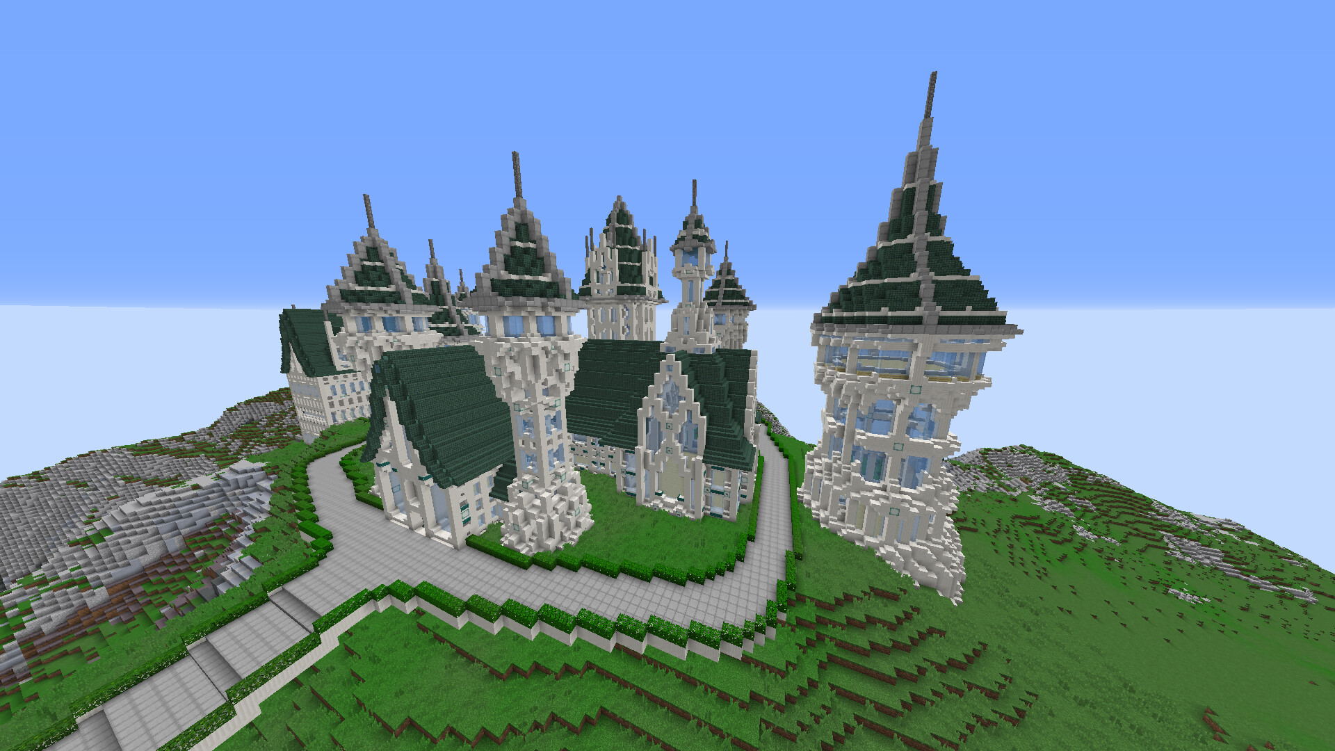 Fantasy Castle Bedrock + Java [DOWNLOAD] Minecraft Map