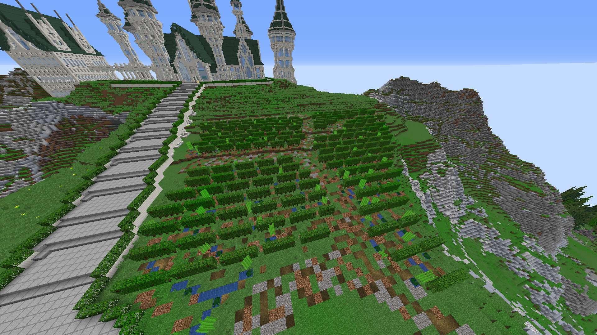 Fantasy Castle Bedrock + Java [DOWNLOAD] Minecraft Map