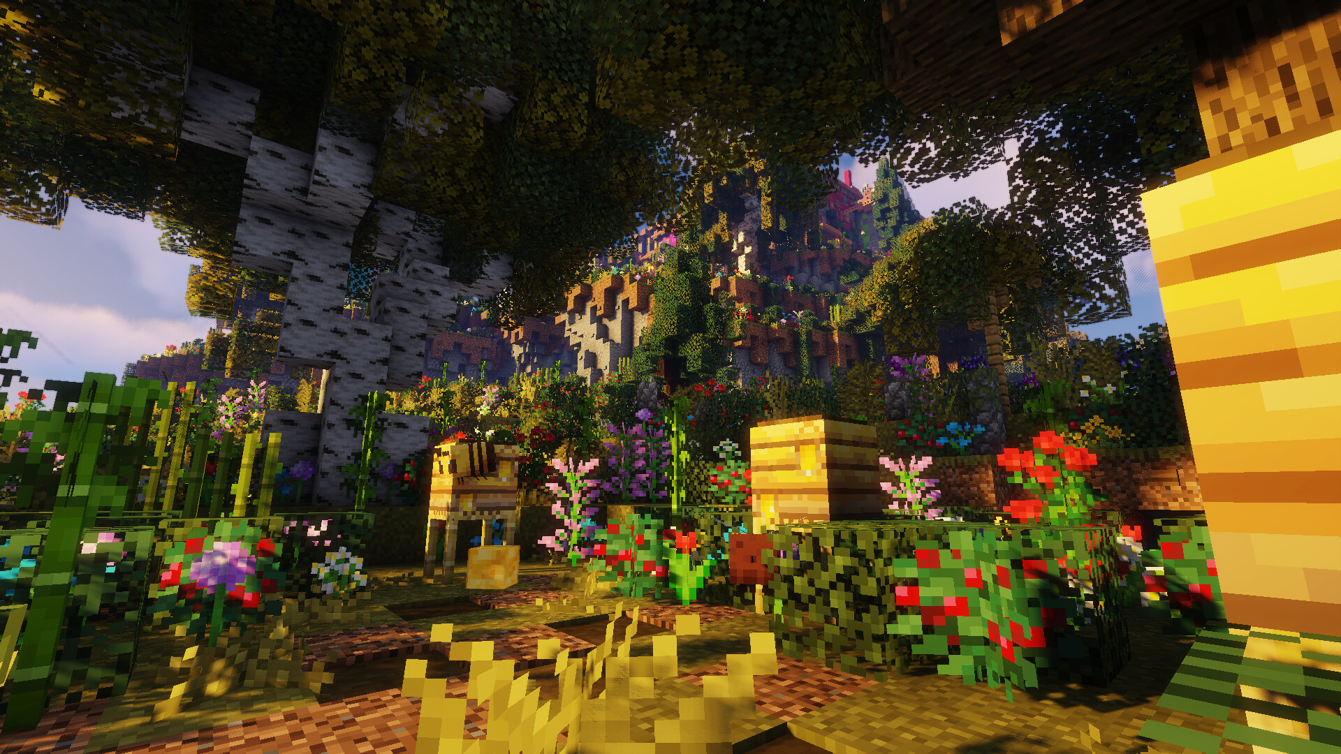 Fiore - A small italian styled hill town with surrounding Minecraft Map