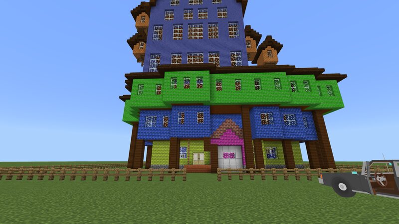 MAD neighbor! Minecraft Map