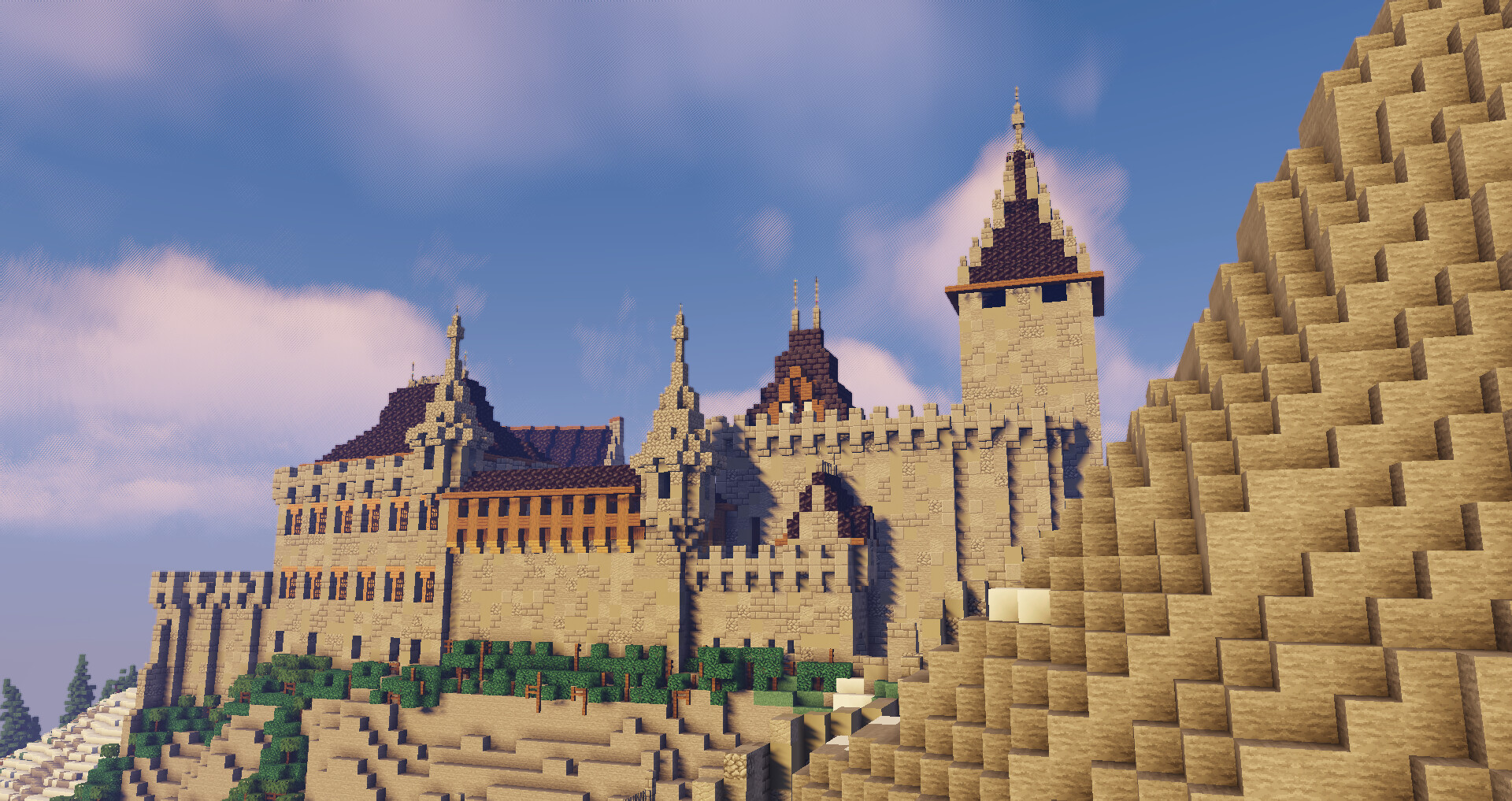 Medieval mountain castle (Alenvins Project) Minecraft Map