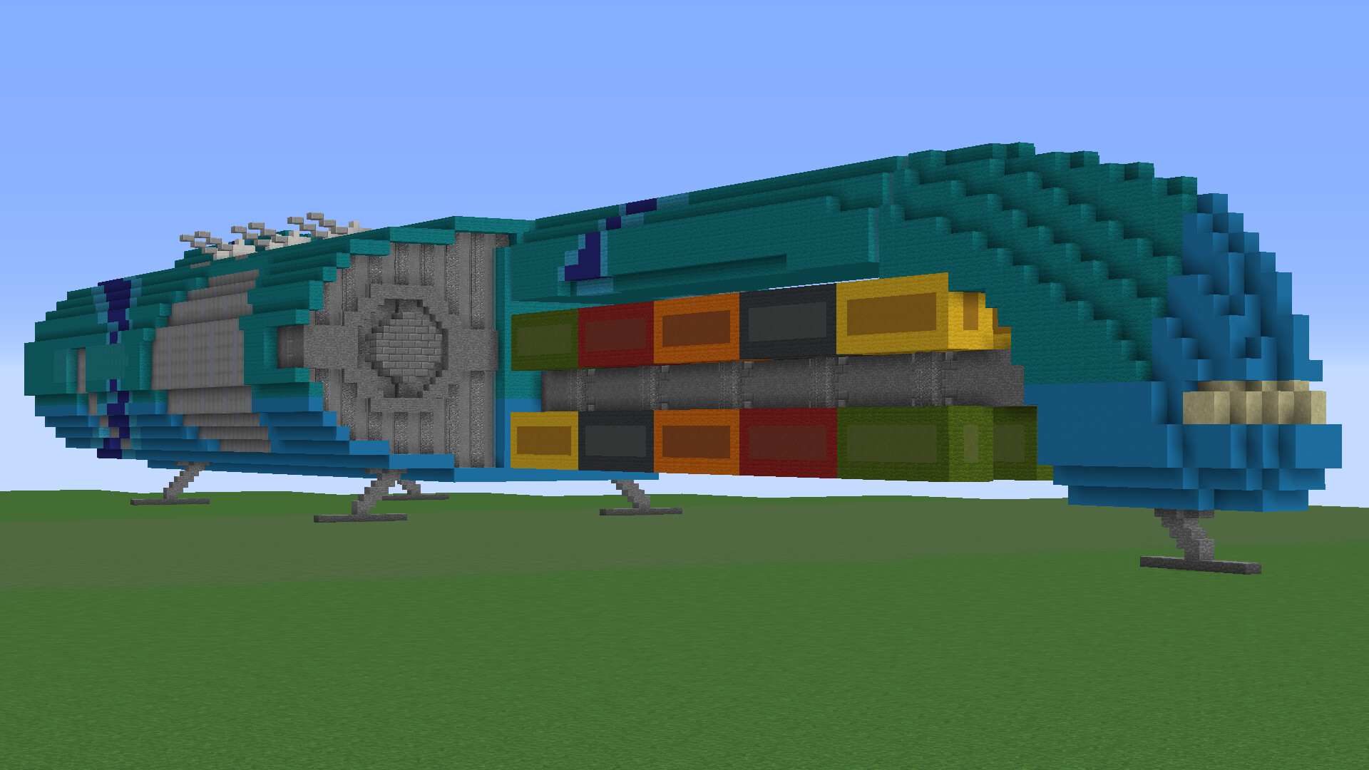 Space transport ship "Galaxy Blue" Minecraft Map