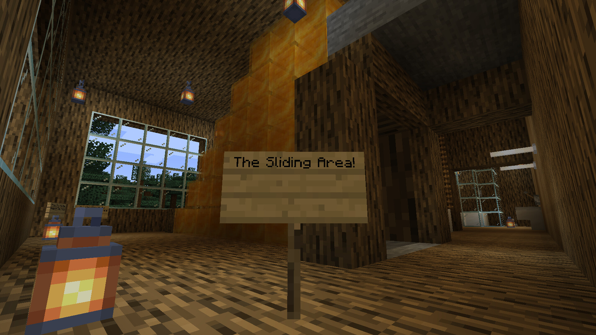 House In Tree (Non-Euclidean Minecraft Map) Minecraft Map