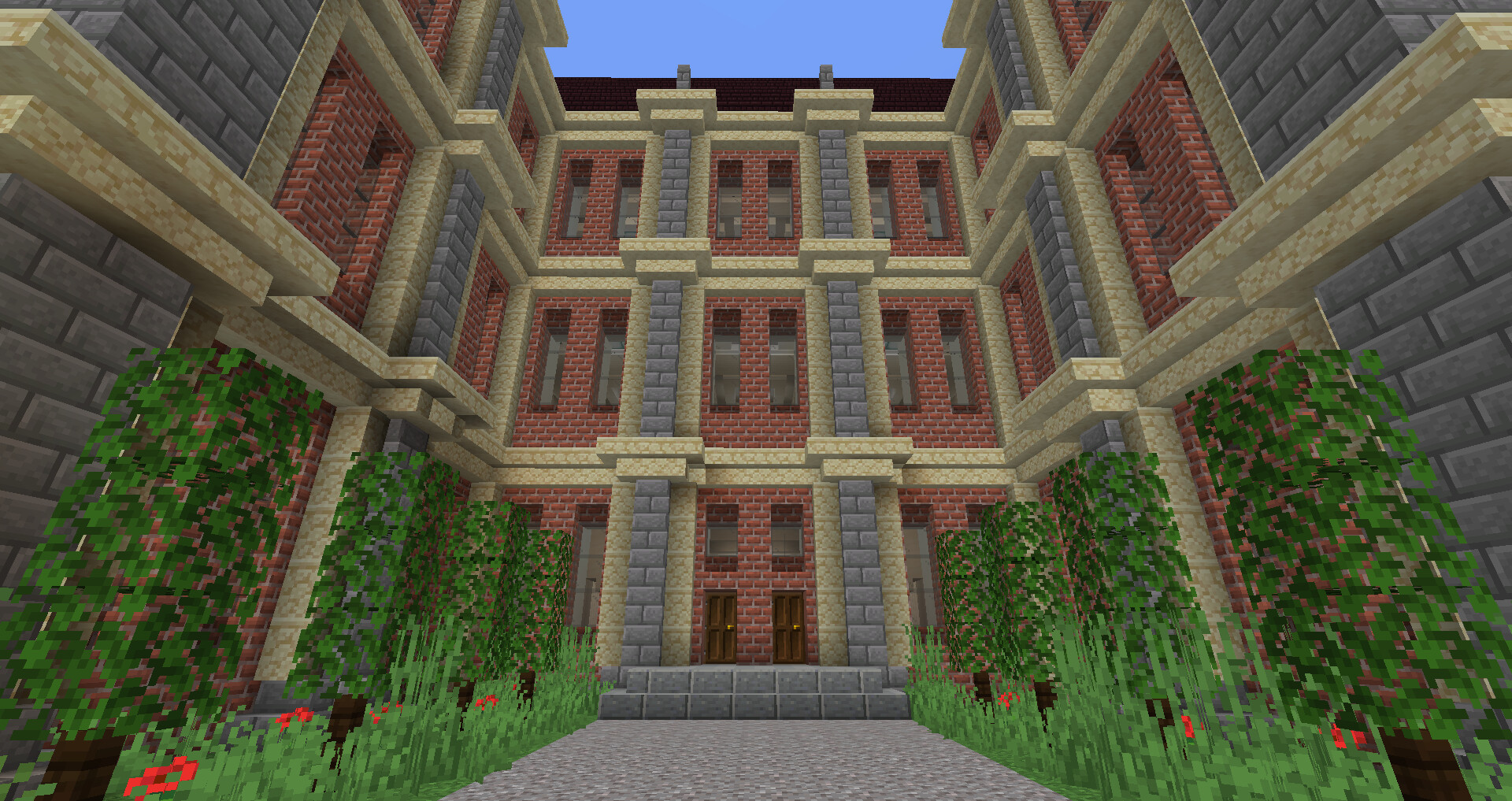 Small French chateau inspired by the Palace of Versailles Minecraft Map