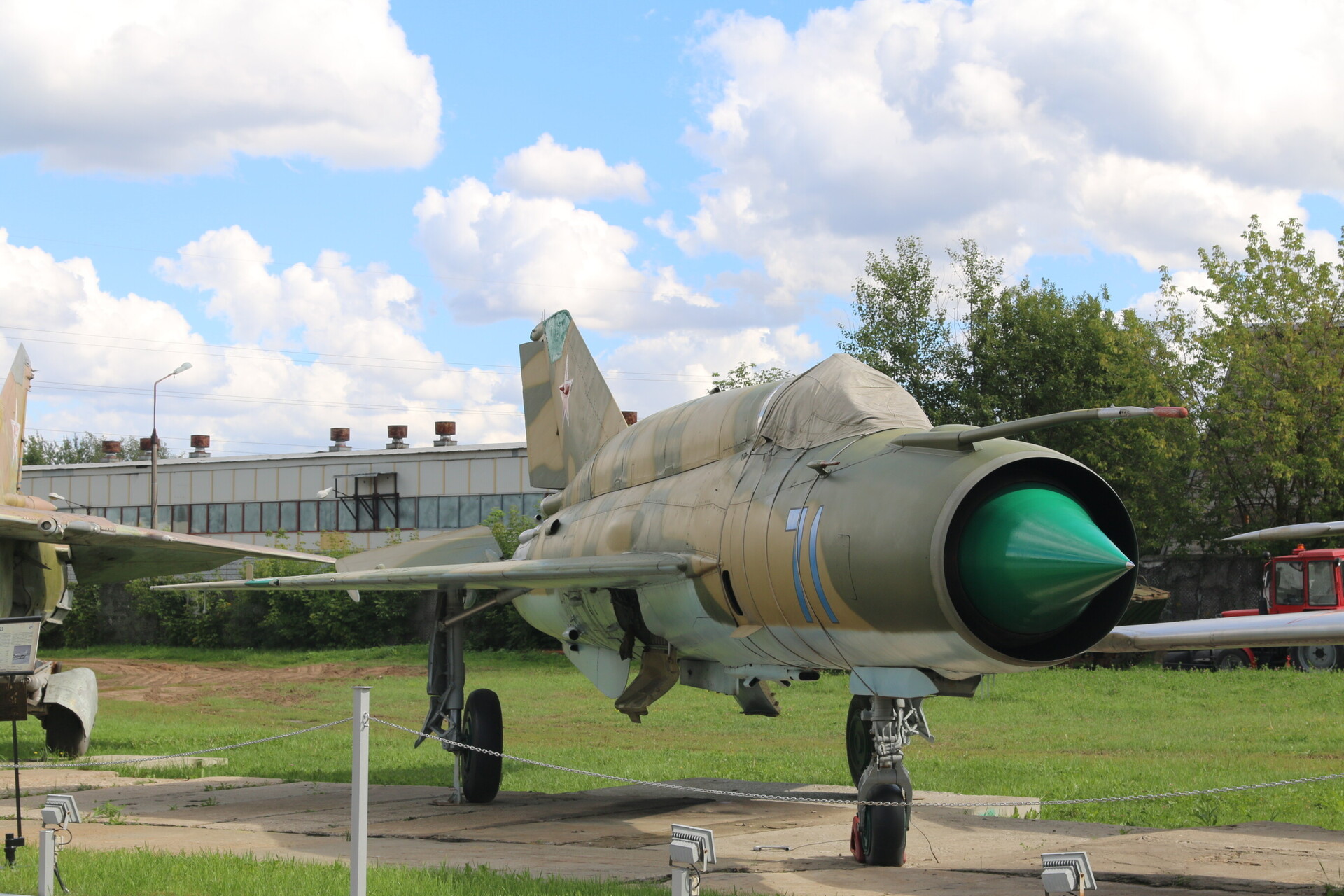 1.5:1 scale MiG-21 + some variants Minecraft Map