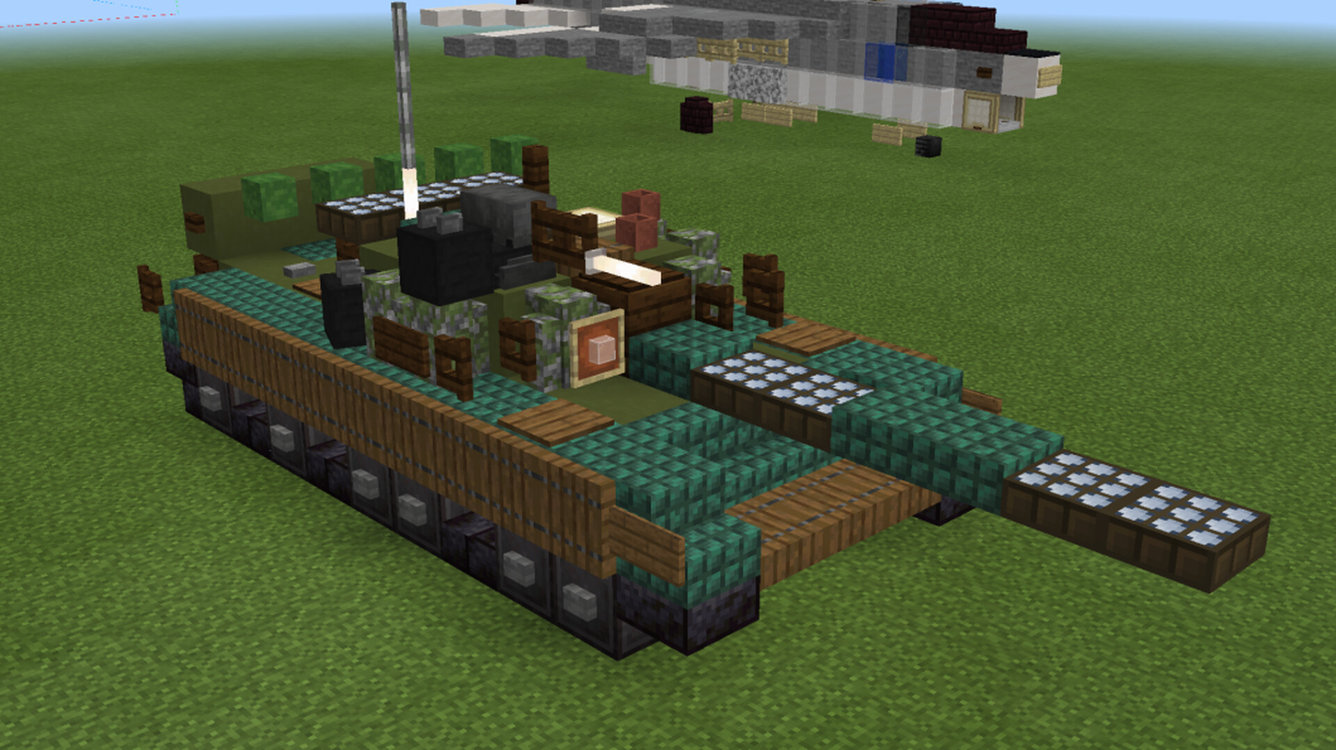 1.5:1 scale T-80 (1976) Minecraft Map