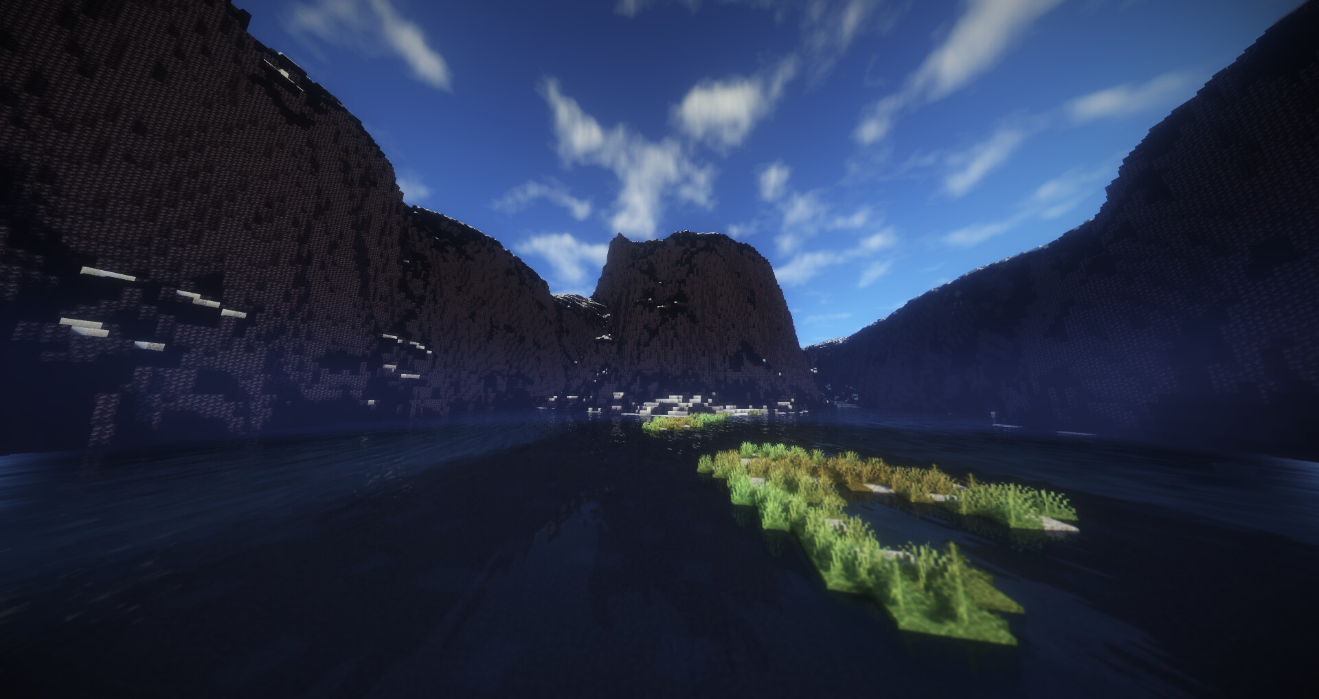 A Very Large Fantasy Map (10,000 x 512 x 8,000) Minecraft Map