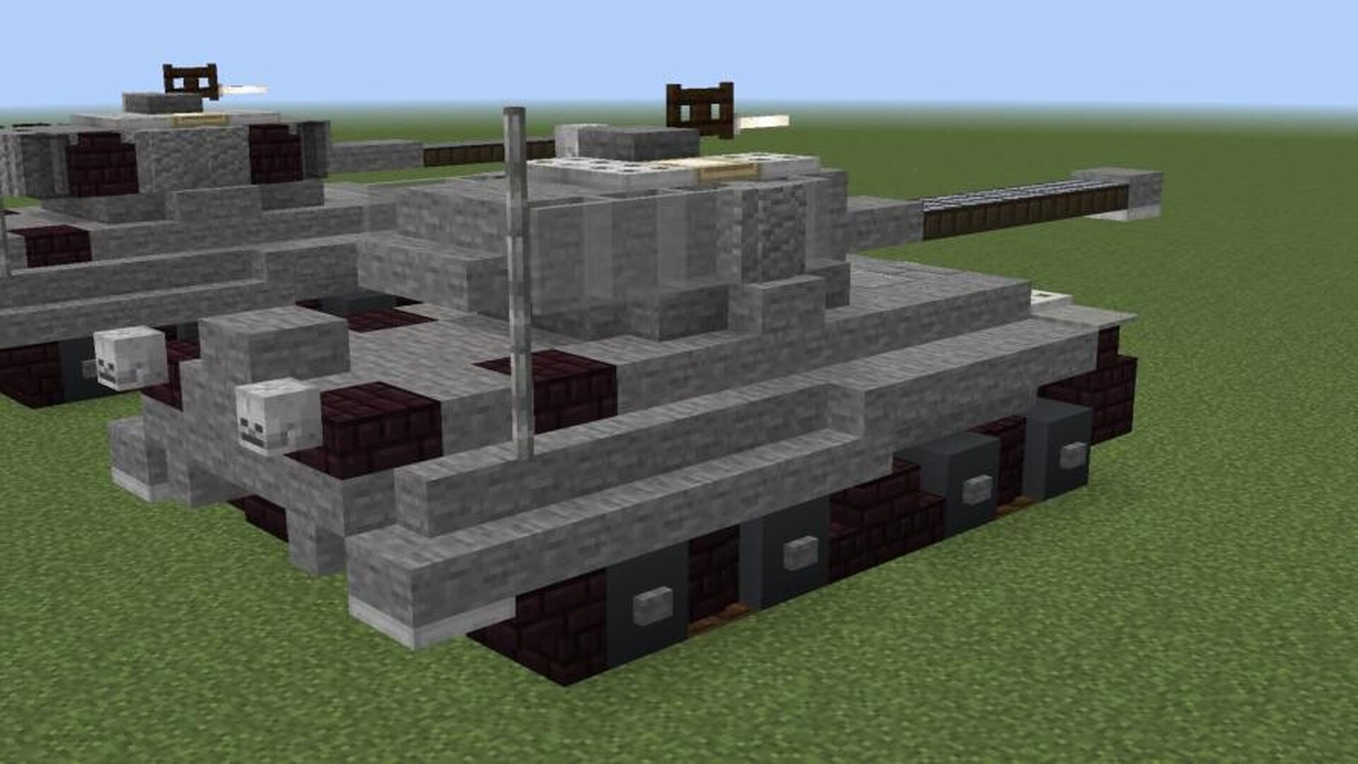 1.5:1 scale Panzerkampfwagen Tiger Ausf. B (Tiger II P and H) Minecraft Map
