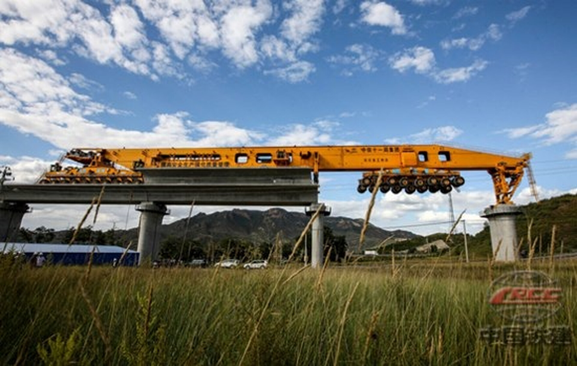 SLJ900/32 bridge laying machine + download Minecraft Map