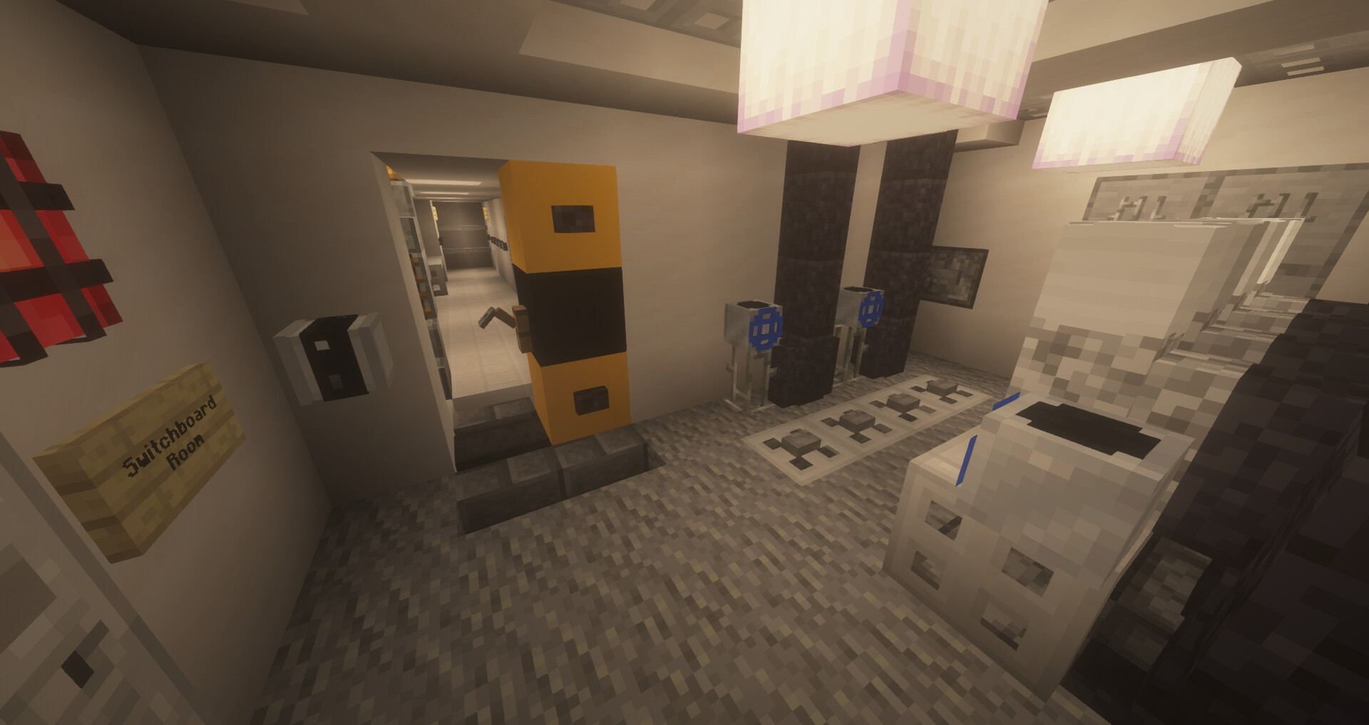 MY Lena [Scale 1:1,8;Full Interieur;Engine Room included] Minecraft Map