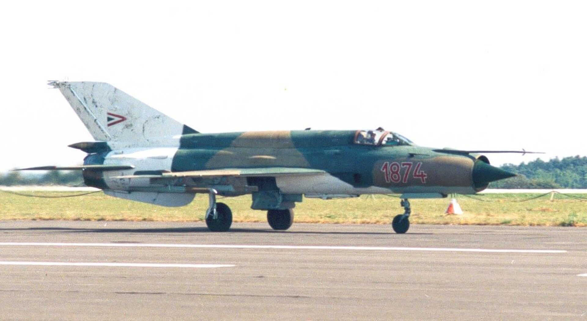 Mikojan–Gurjevics MIG-21 supersonic jet fighter - movecraft compatible ...