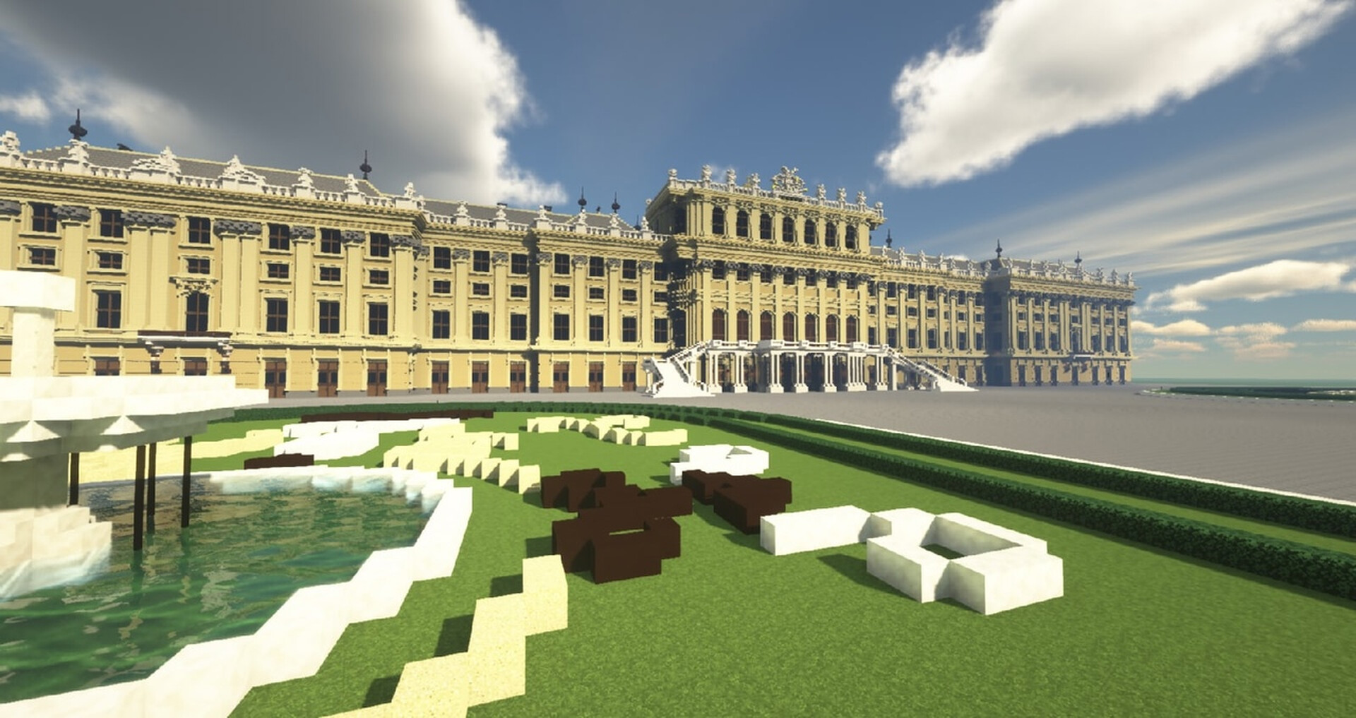 Schönbrunn Palace in Vienna Minecraft Map