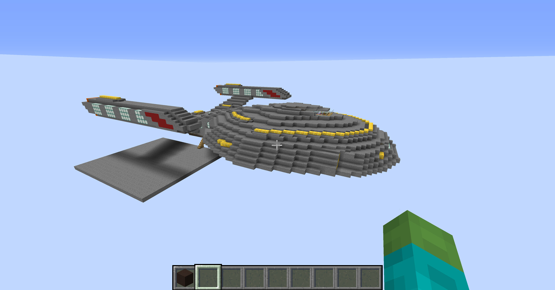 Inquiry class starship (1/2 scale) Minecraft Map
