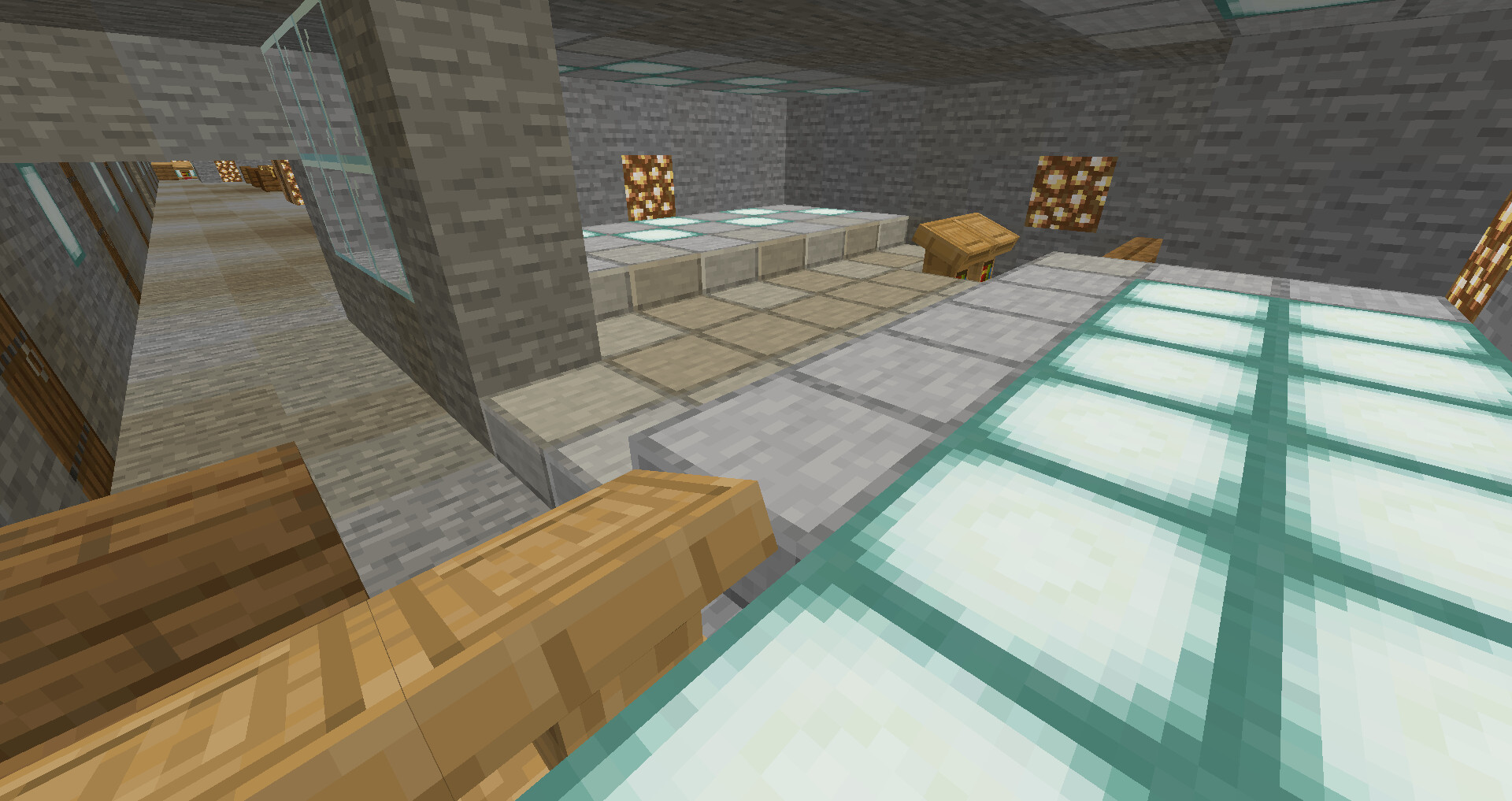 SABER class starship Minecraft Map