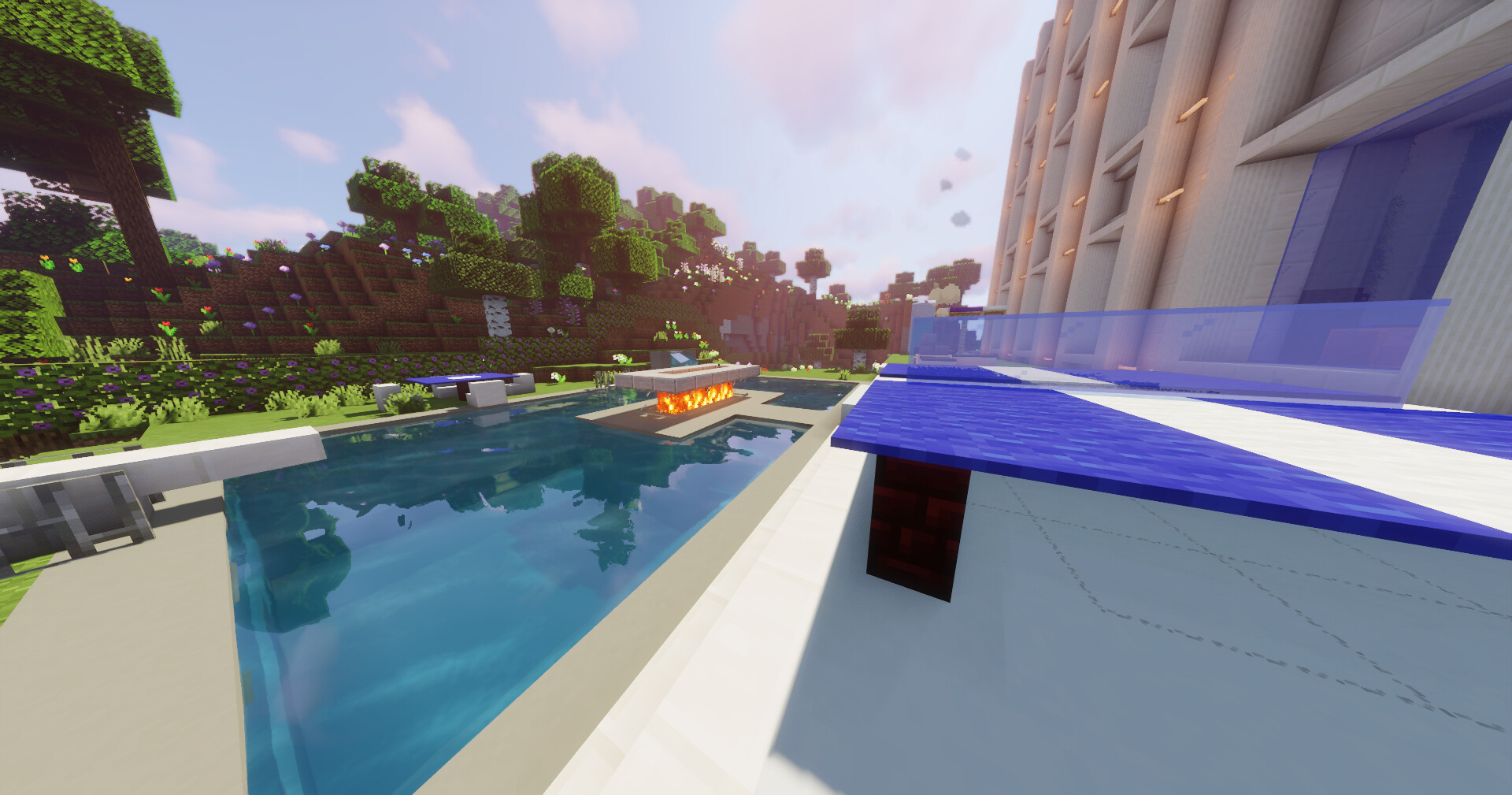 Lakeside mansion Minecraft Map