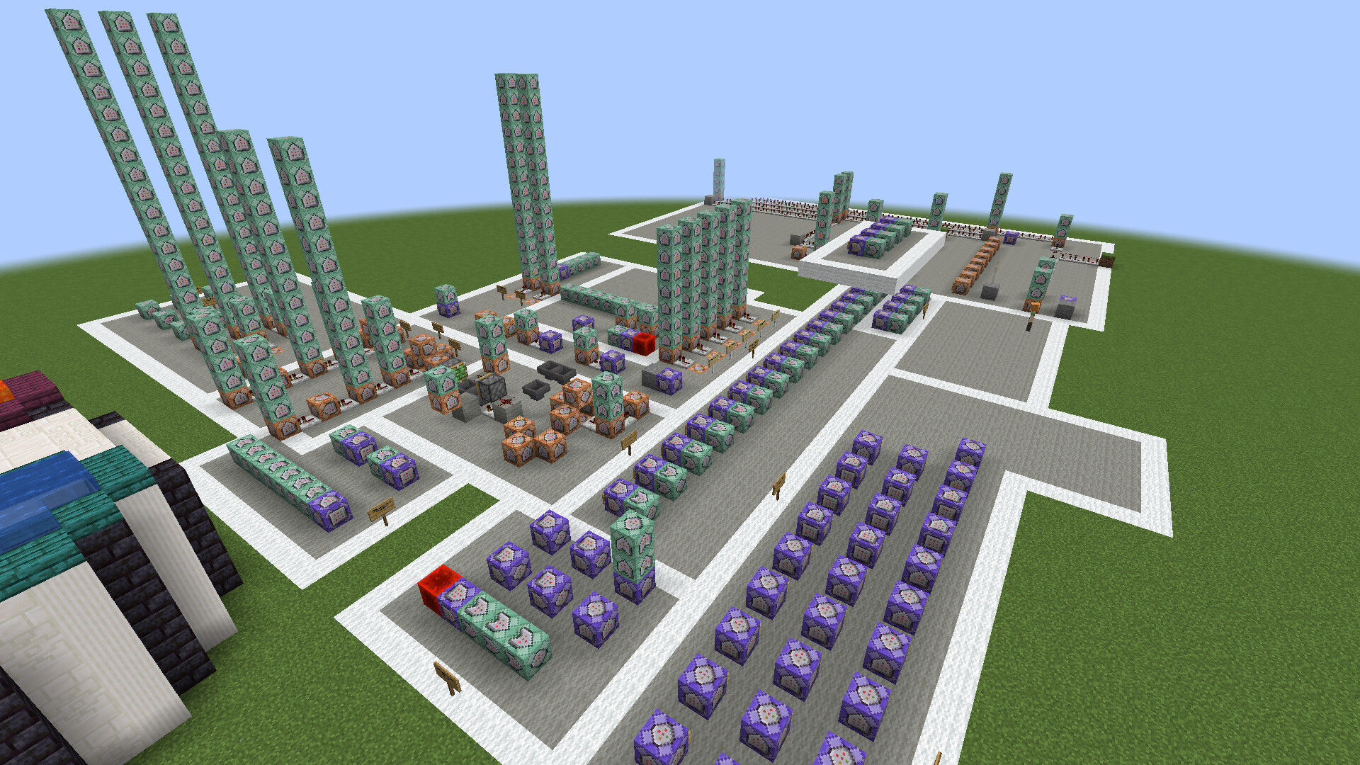 Ultimate Multiplayer Hide & Seek Minecraft Map