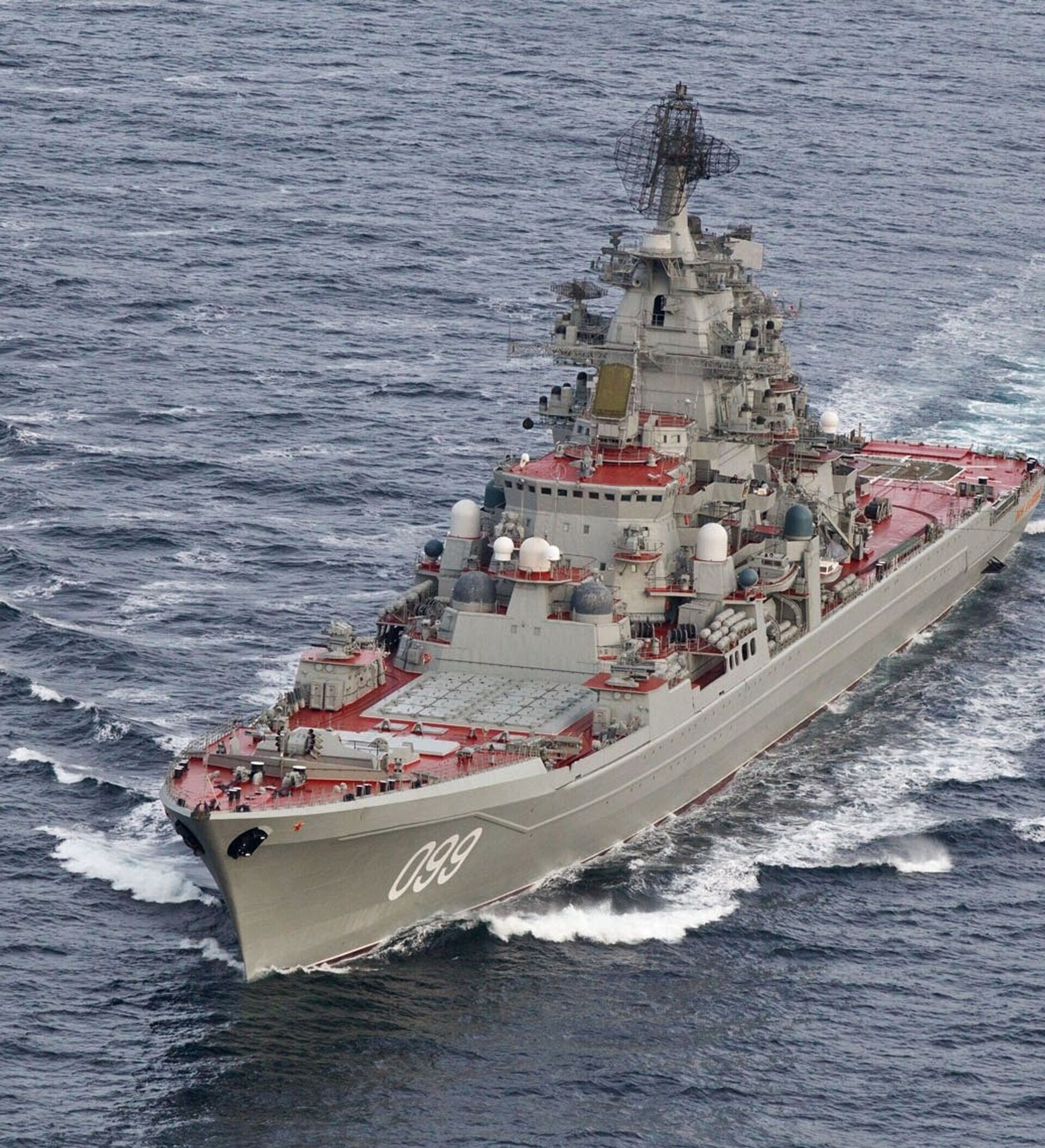 1:1 Kirov class battlecruiser Pyotr Velikiy Minecraft Map