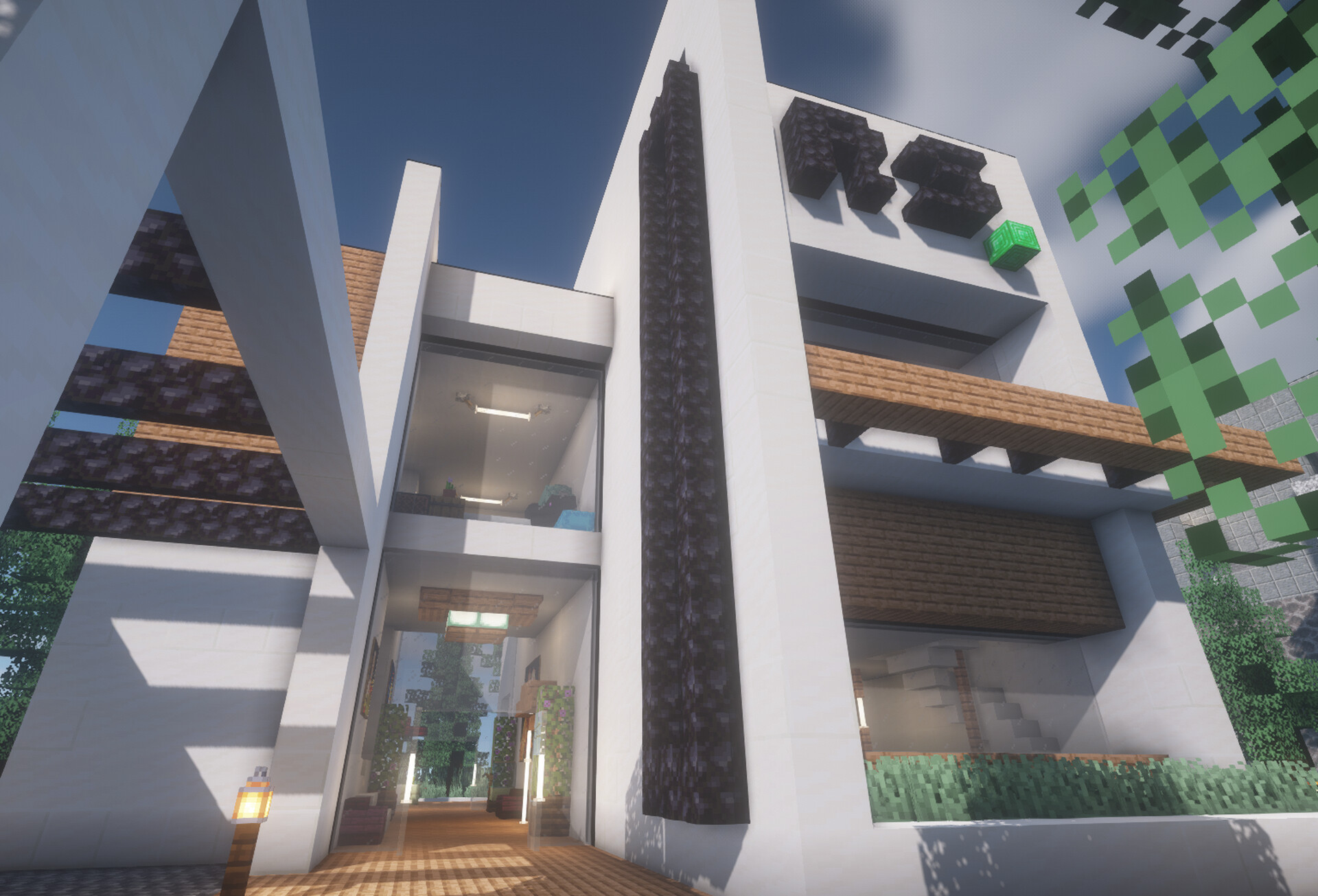 Mini-hotel in the coniferous forest Minecraft Map
