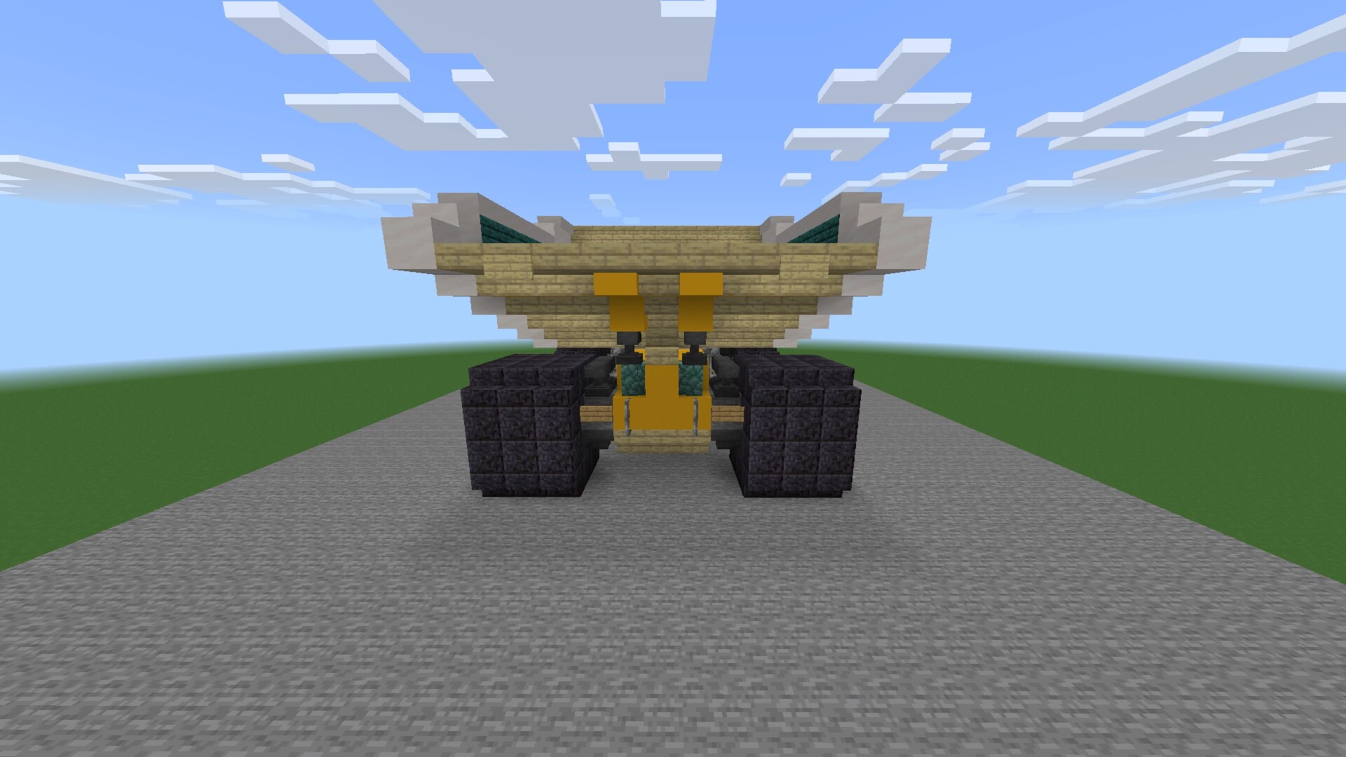Belaz 75180 mining truck Minecraft Map