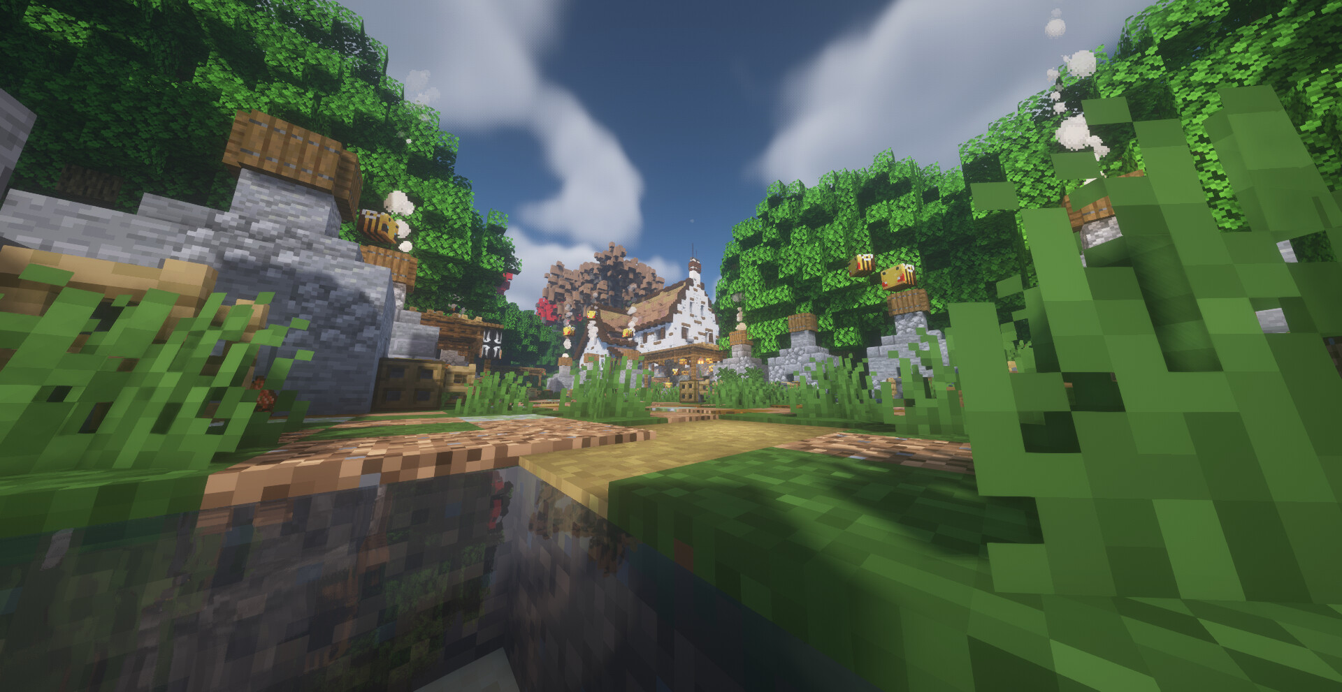 The Royal Apiary Minecraft Map