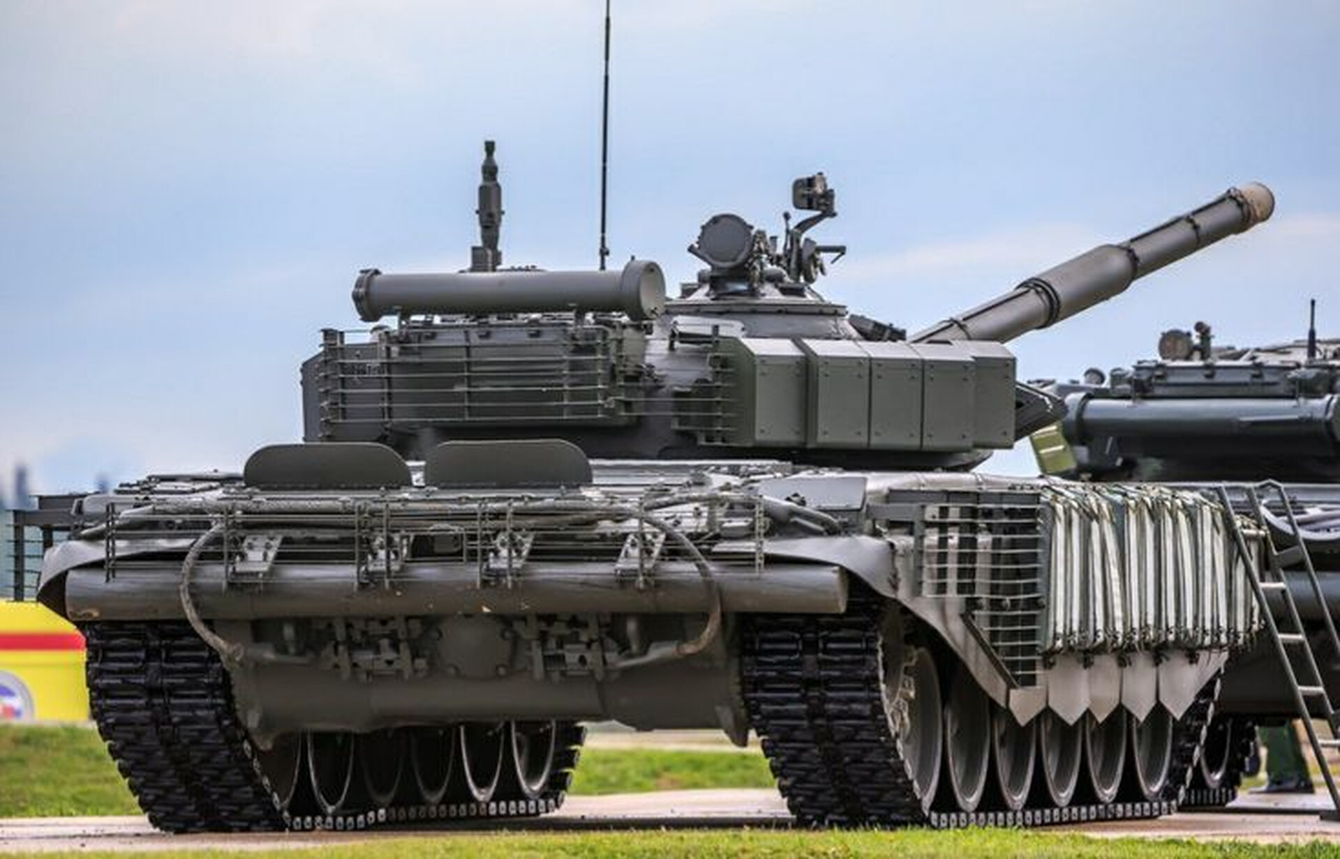 T-72B3 (UBH) (1.5:1 Scale) Minecraft Map