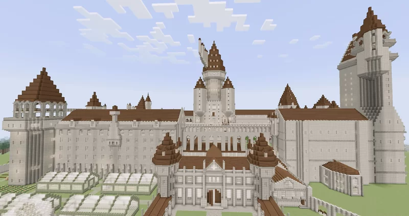 Hogwarts Castle from the Books (Hybrid Version) Minecraft Map