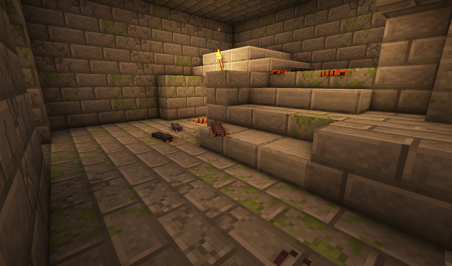 Cutie Crawlies - Centipede silverfishes Minecraft Texture Pack