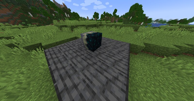 Infested Deepslate to Sculk Chute! Minecraft Texture Pack
