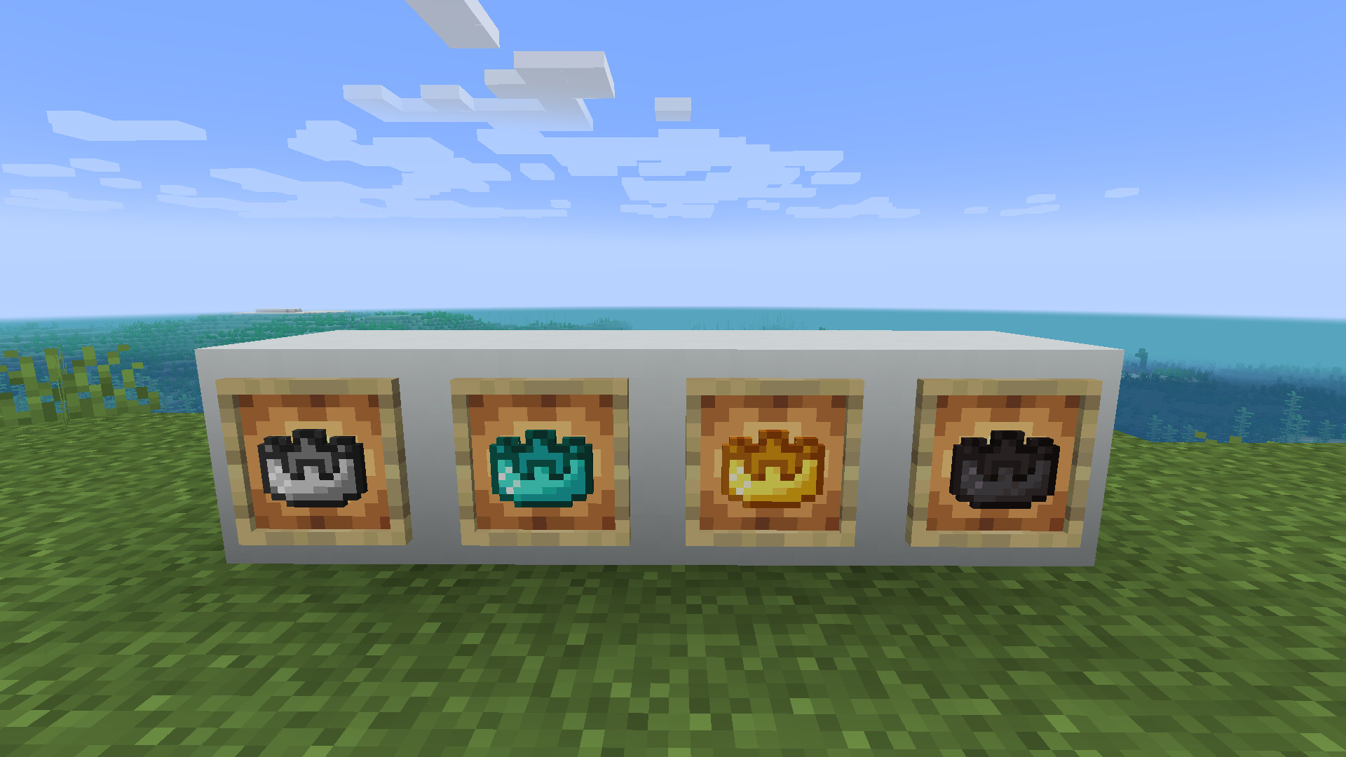 More Crowns by IcebergLettuce (1.17+) Minecraft Texture Pack