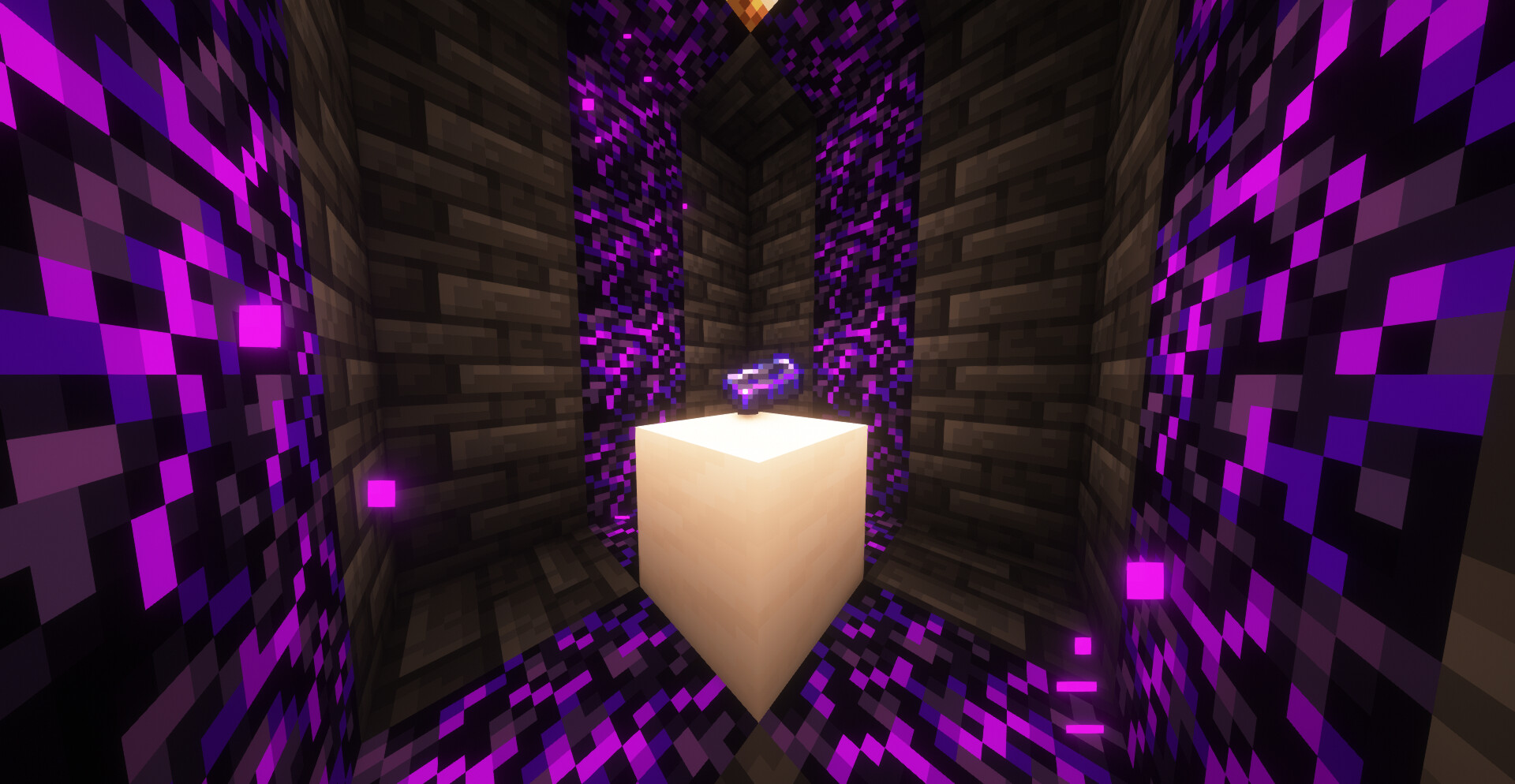 Galaxium Gear (Retextured Better Netherite) - Java Minecraft Texture Pack