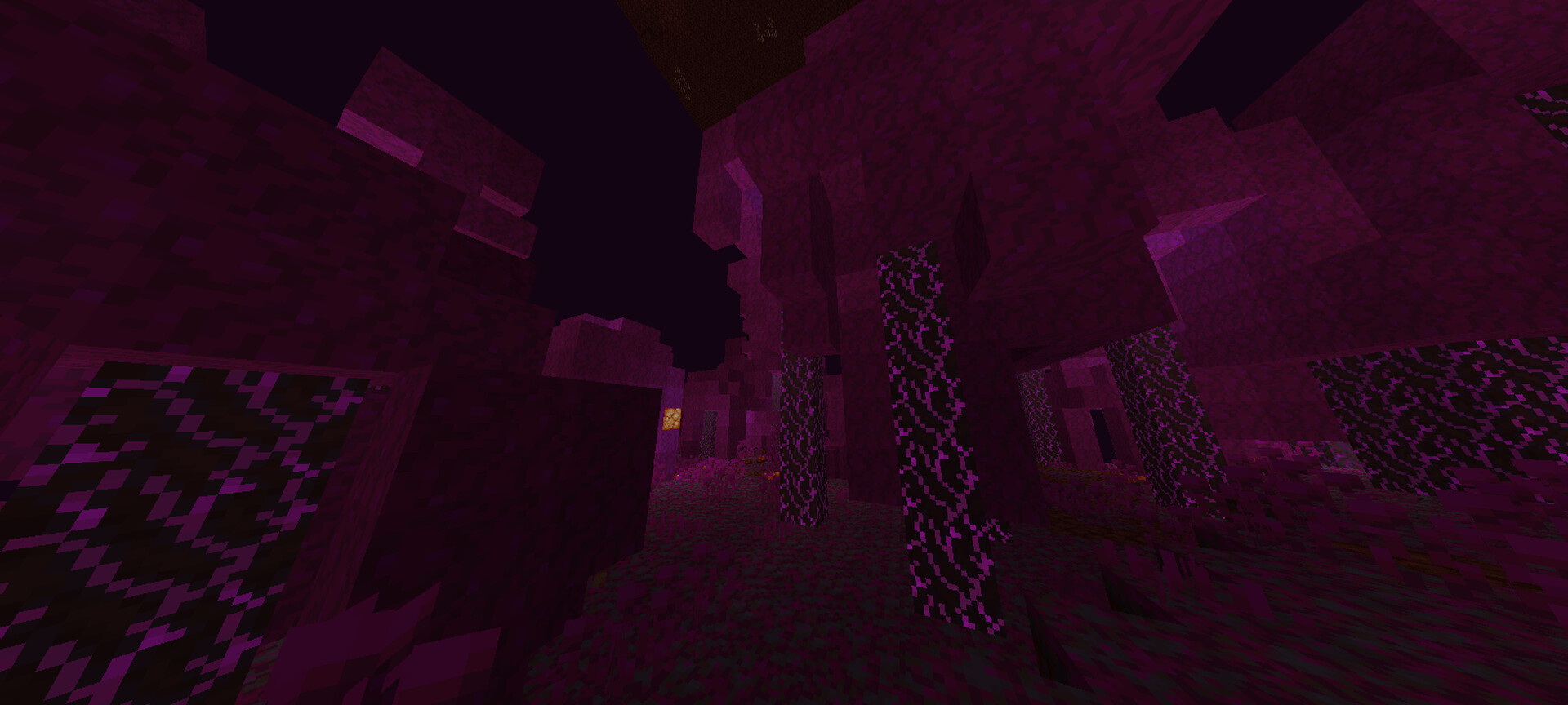 Purple warped (Java edition and Bedrock edition) Minecraft Texture Pack