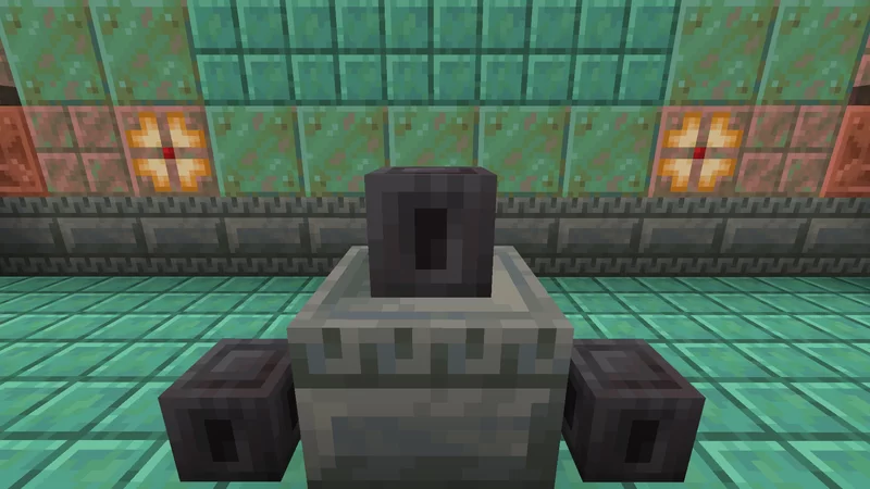 Heavy Flames: Netherite Heavy Core Recolor Minecraft Texture Pack