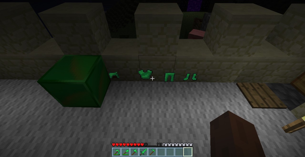 Emeraldefualt (diamond to emerald) Minecraft Texture Pack