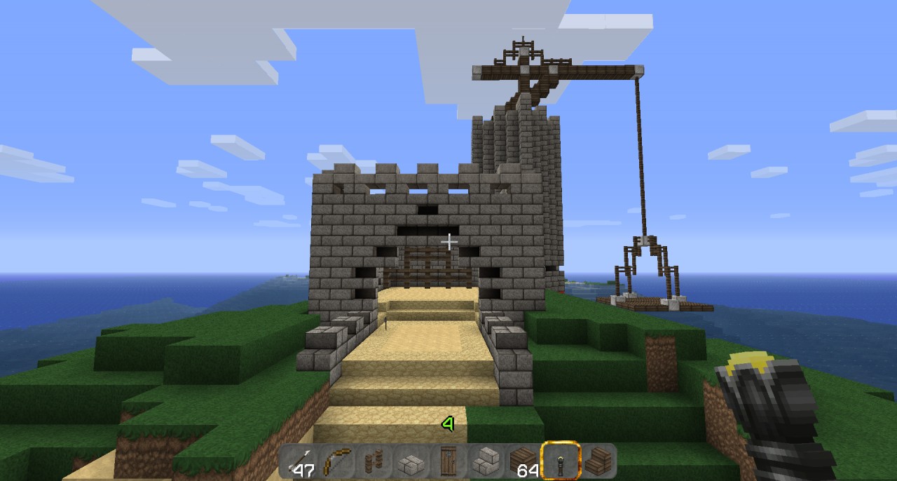 Small Pirate Castle w/ Crane Minecraft Map