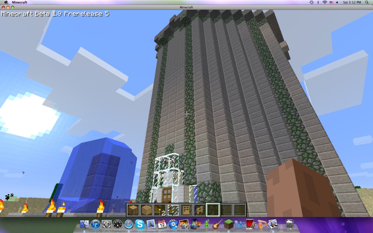 tall mansion Minecraft Map