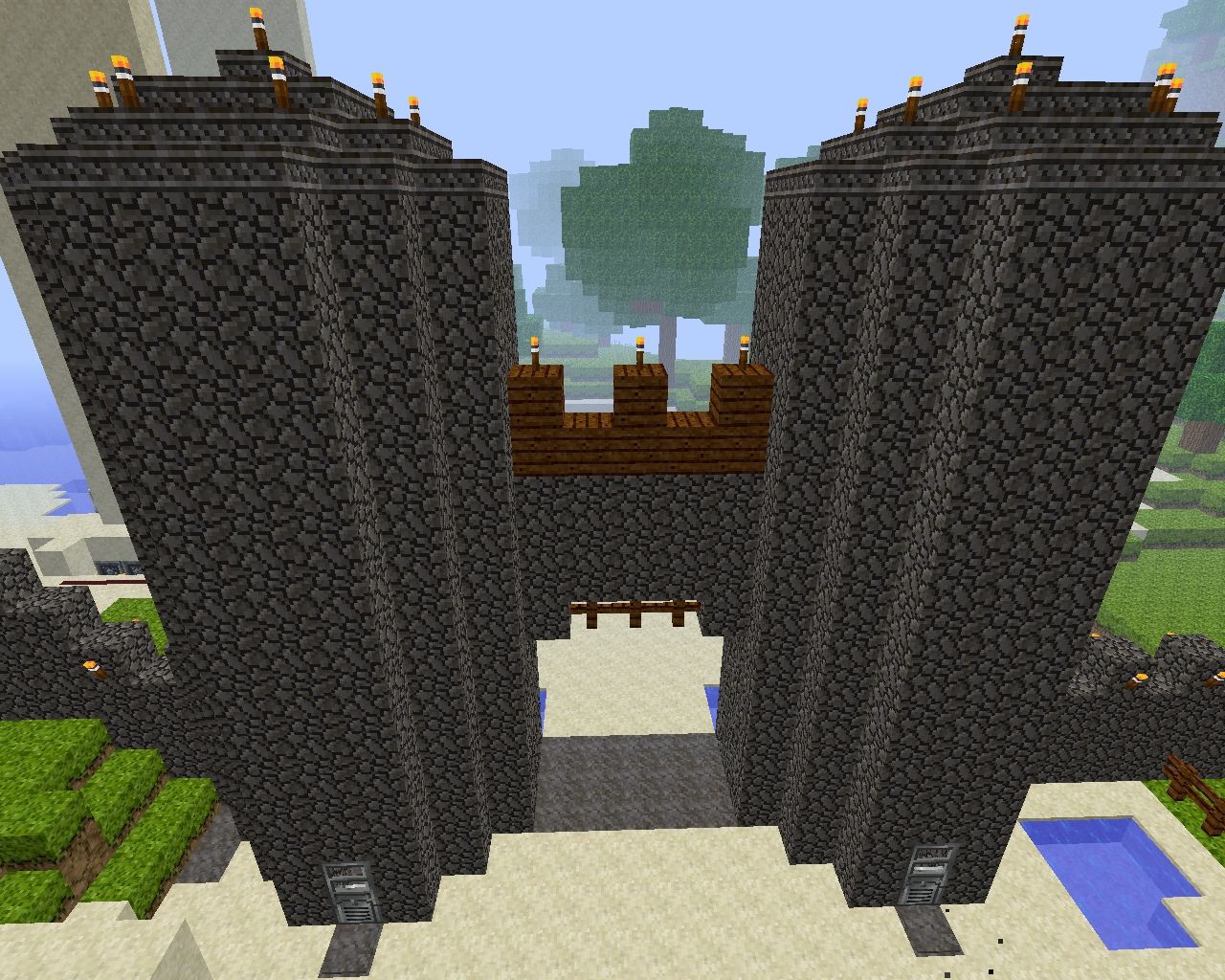 city wall gate Minecraft Map