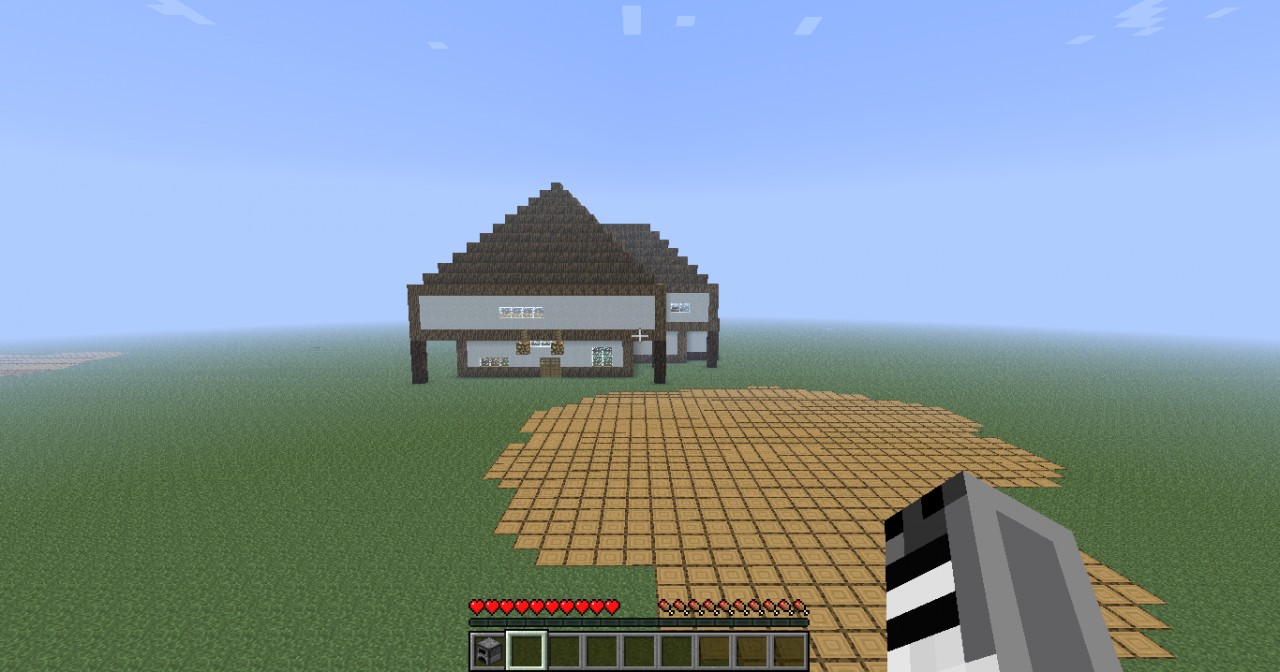 House and statues Minecraft Map