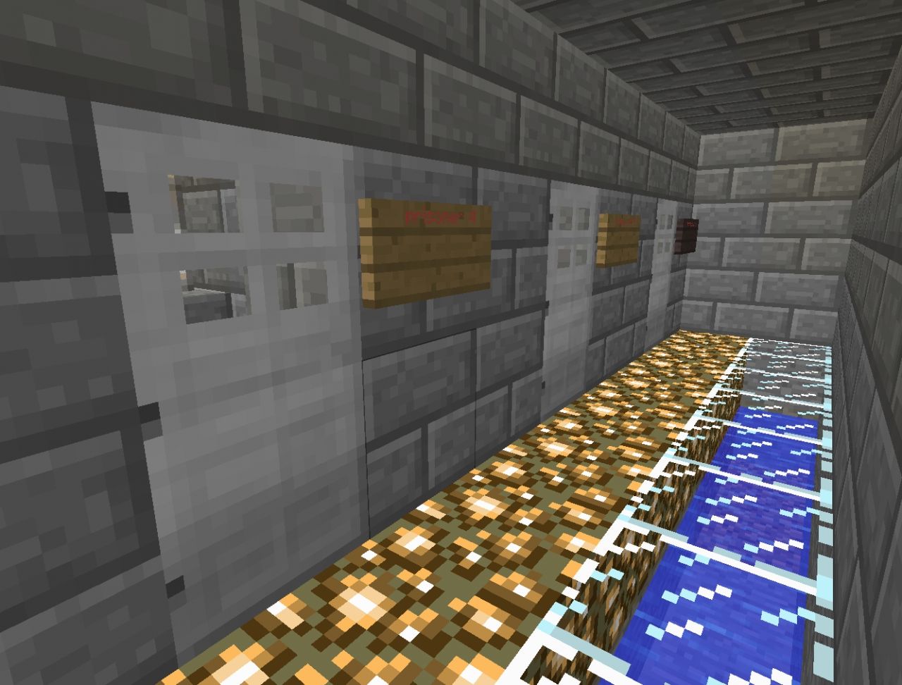 dungen / prison (with visiting rooms) Minecraft Map